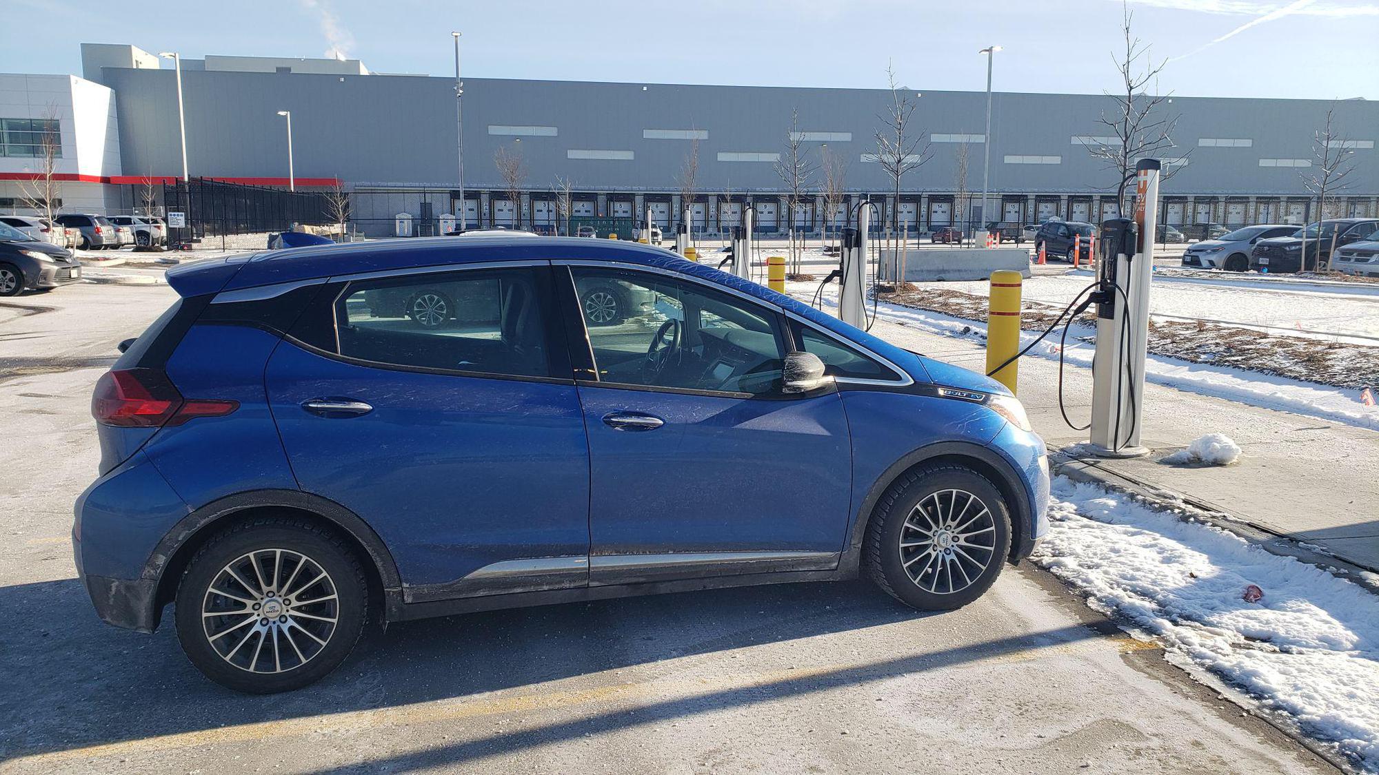 Canada Post Albert Jackson Processing Center Toronto ON EV Station Canada Post Albert Jackson Processing Center Toronto ON EV Station