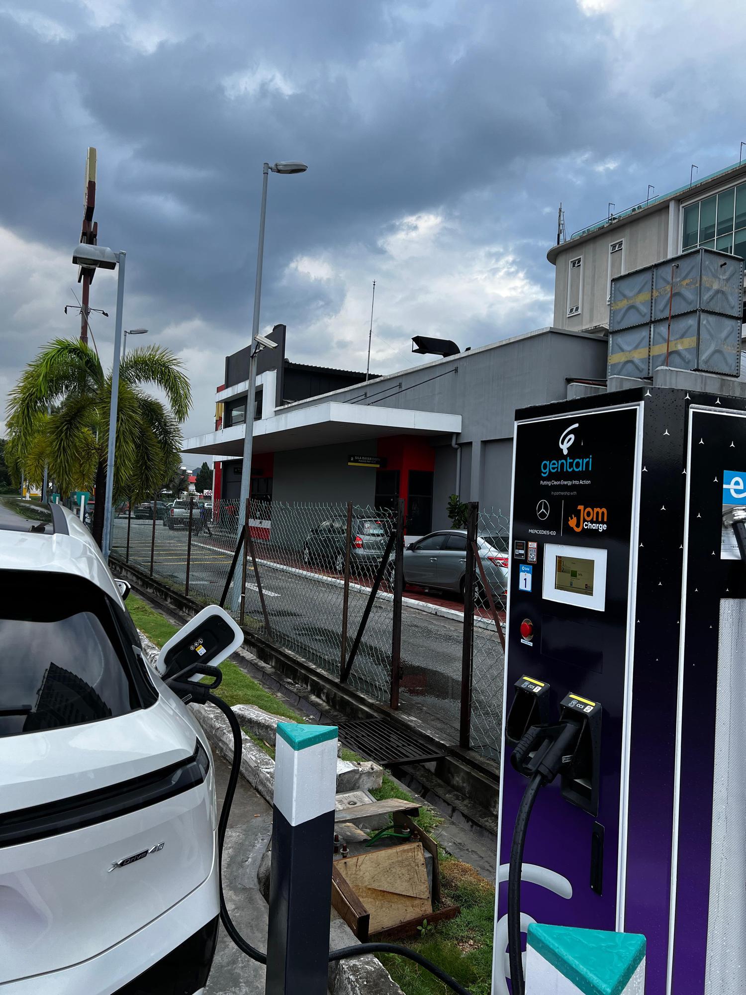 Petronas Jalan Sultan Azlan Shah Ipoh | Ipoh, Perak | EV Station