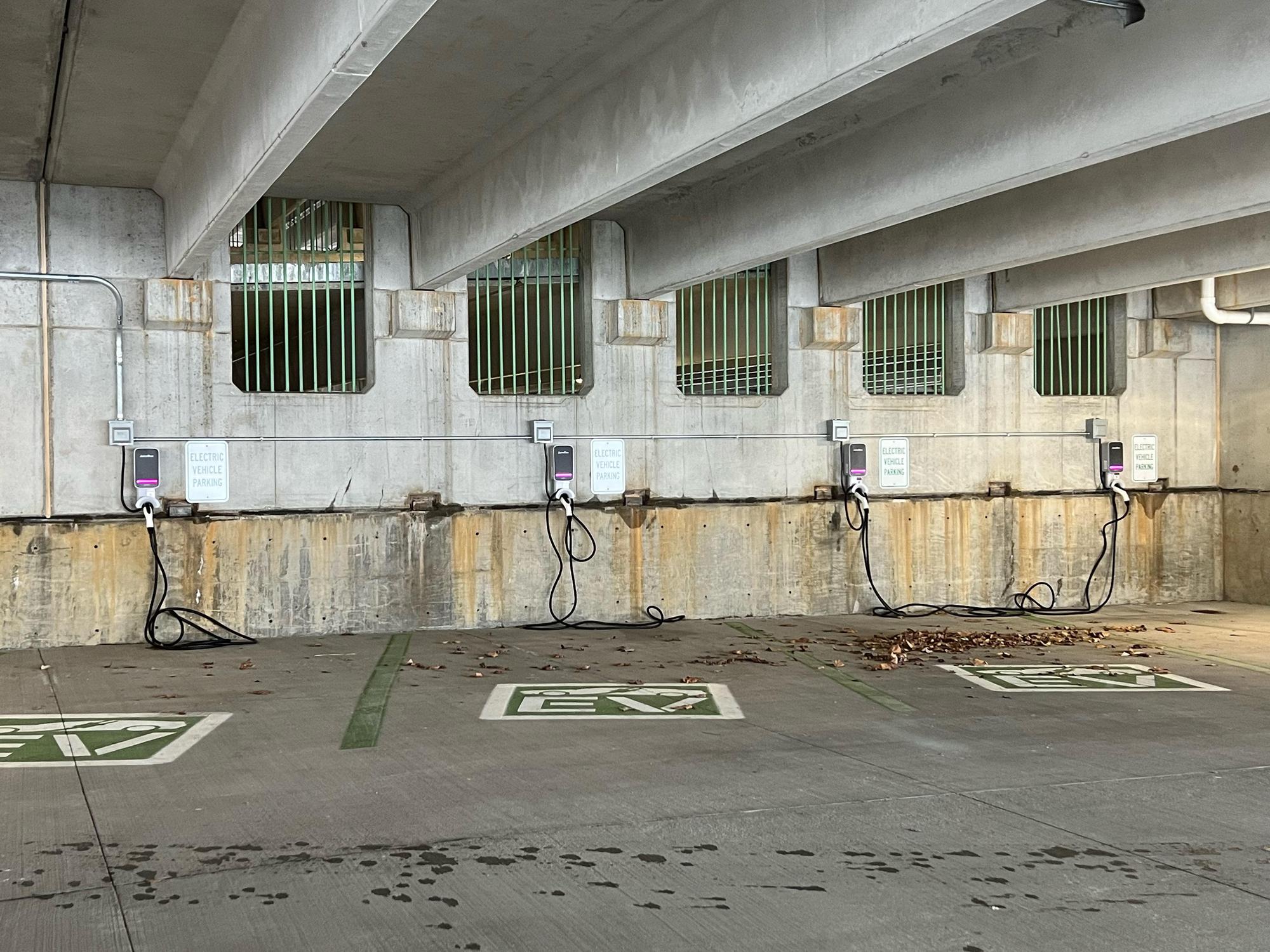 KAR Global Parking Garage | Carmel, IN | EV Station