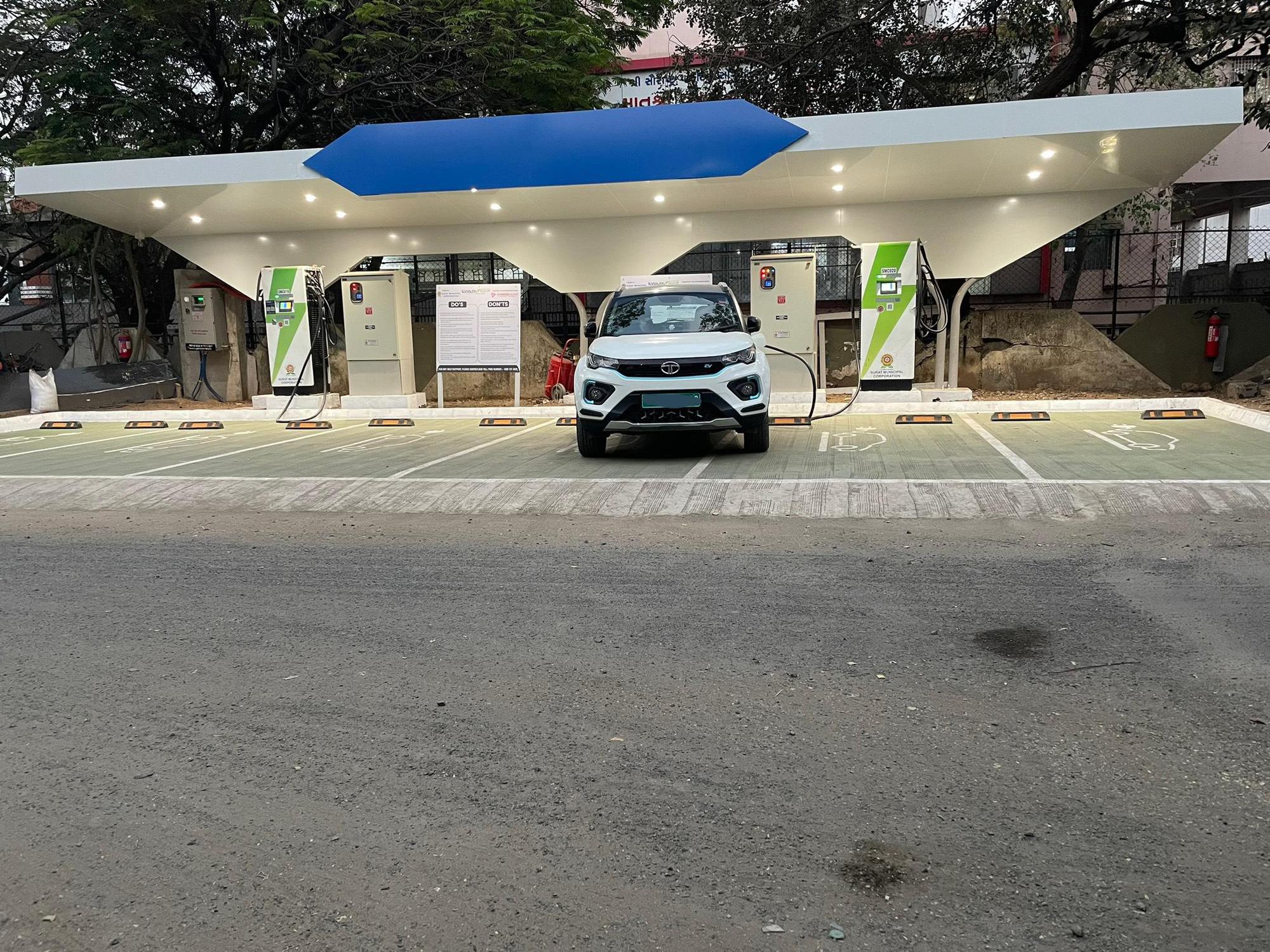 Sardar Smruti Bhavan Multi Level Parking | Surat, GJ | EV Station