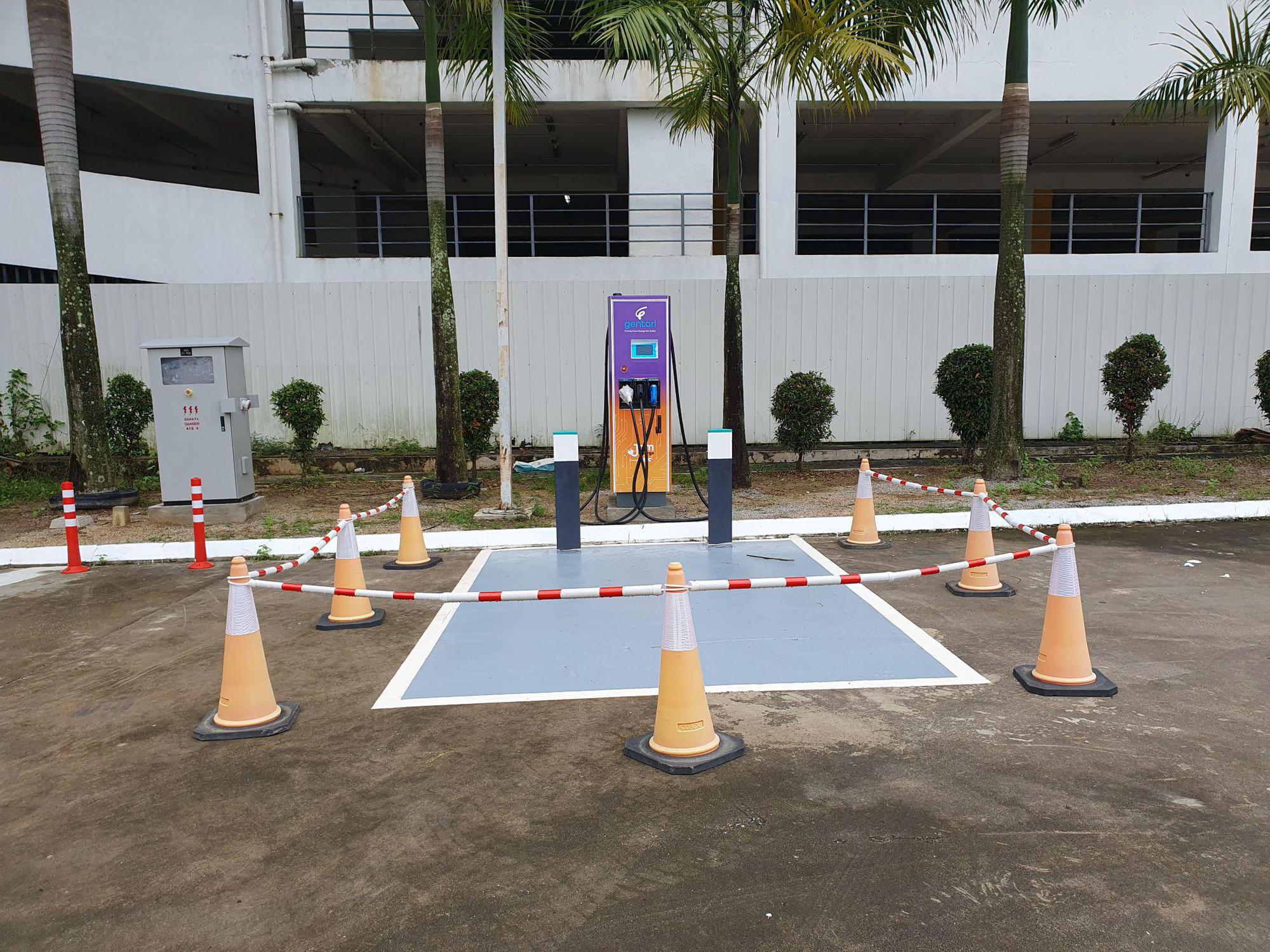 Petronas Persiaran Apec | Cyberjaya, Selangor | EV Station