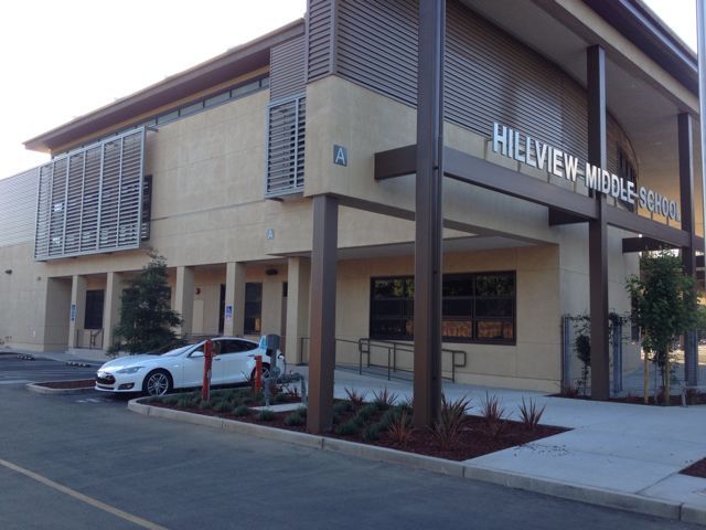 Hillview Middle School | Menlo Park, CA | EV Station