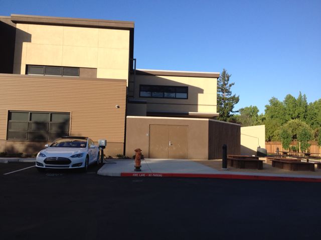 Hillview Middle School | Menlo Park, CA | EV Station