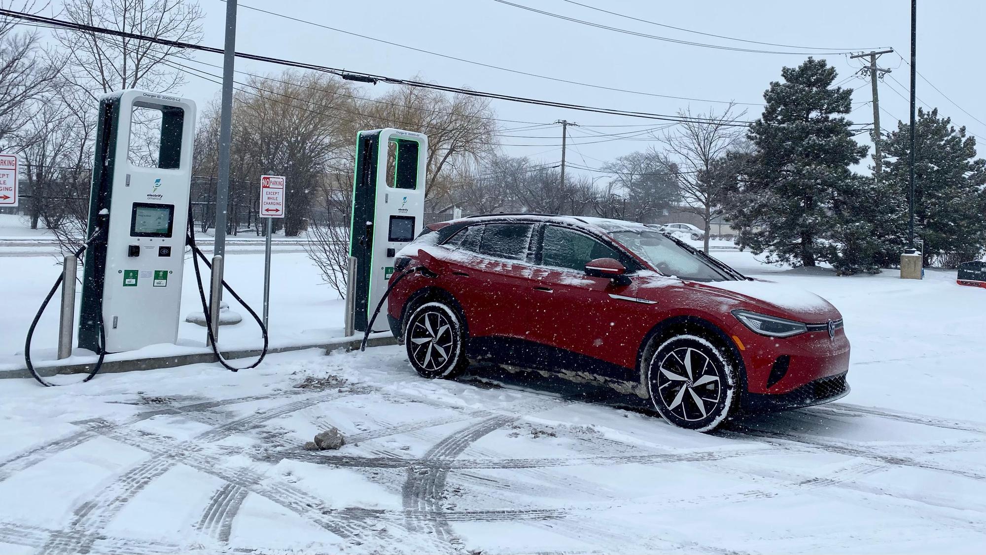 Target Glenview | Glenview, IL | EV Station