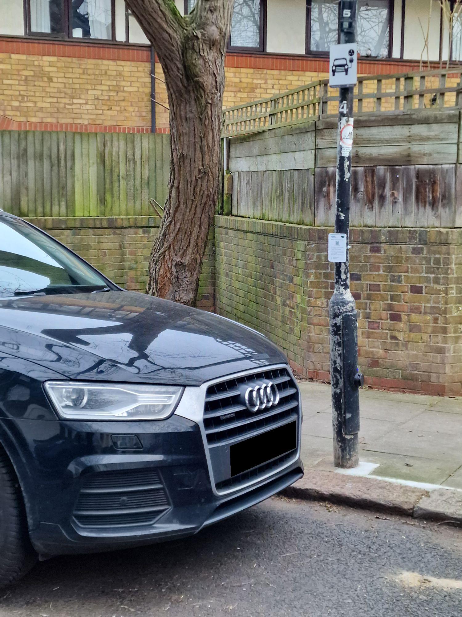 27 Doynton St Parking | 27 Doynton St, London N19 5BX, UK | EV Station