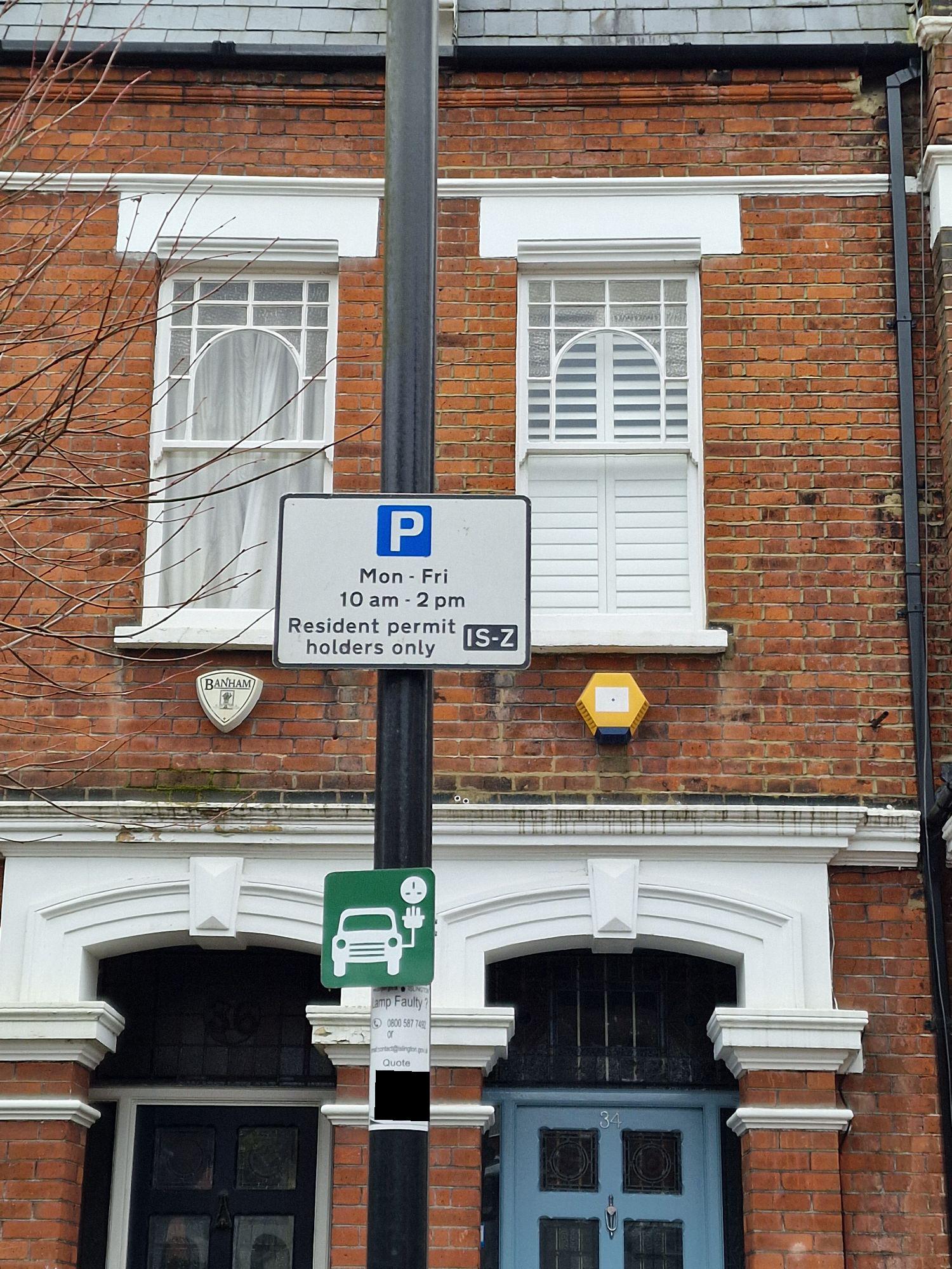 34 Whitehall Park Parking | 34 Whitehall Park, London N19 3TW, UK | EV ...