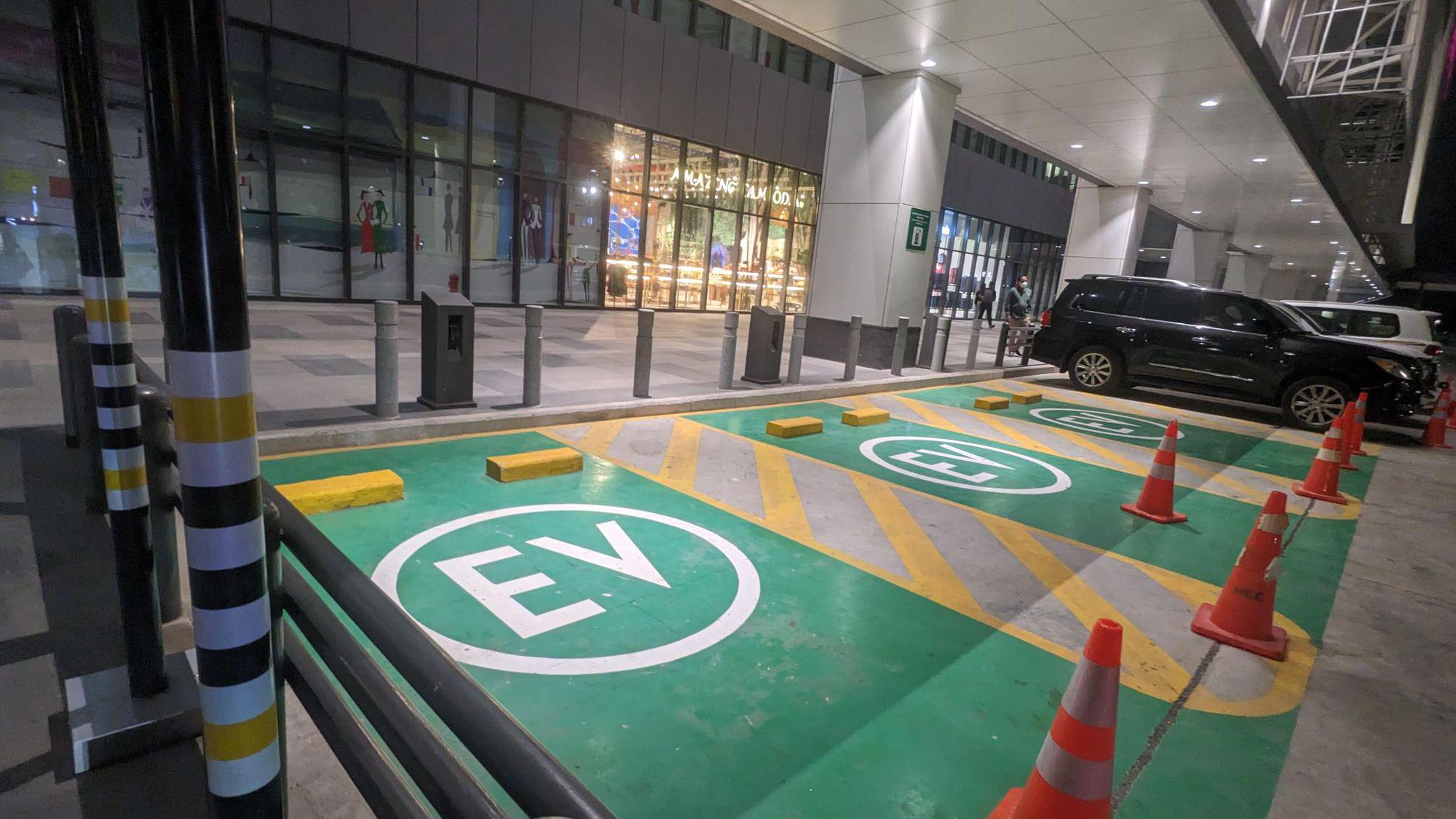 Aeon Mall Mean Chey EV Charging Station | PP, Phnom Penh | EV Station