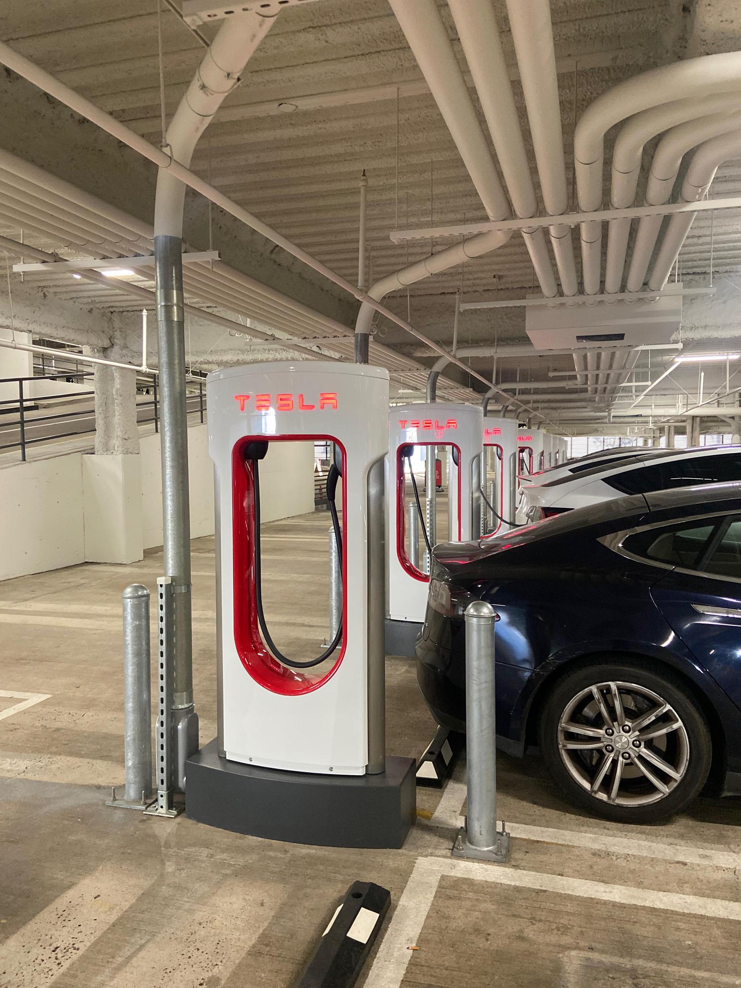 Lumen West LA | Los Angeles, CA | EV Station