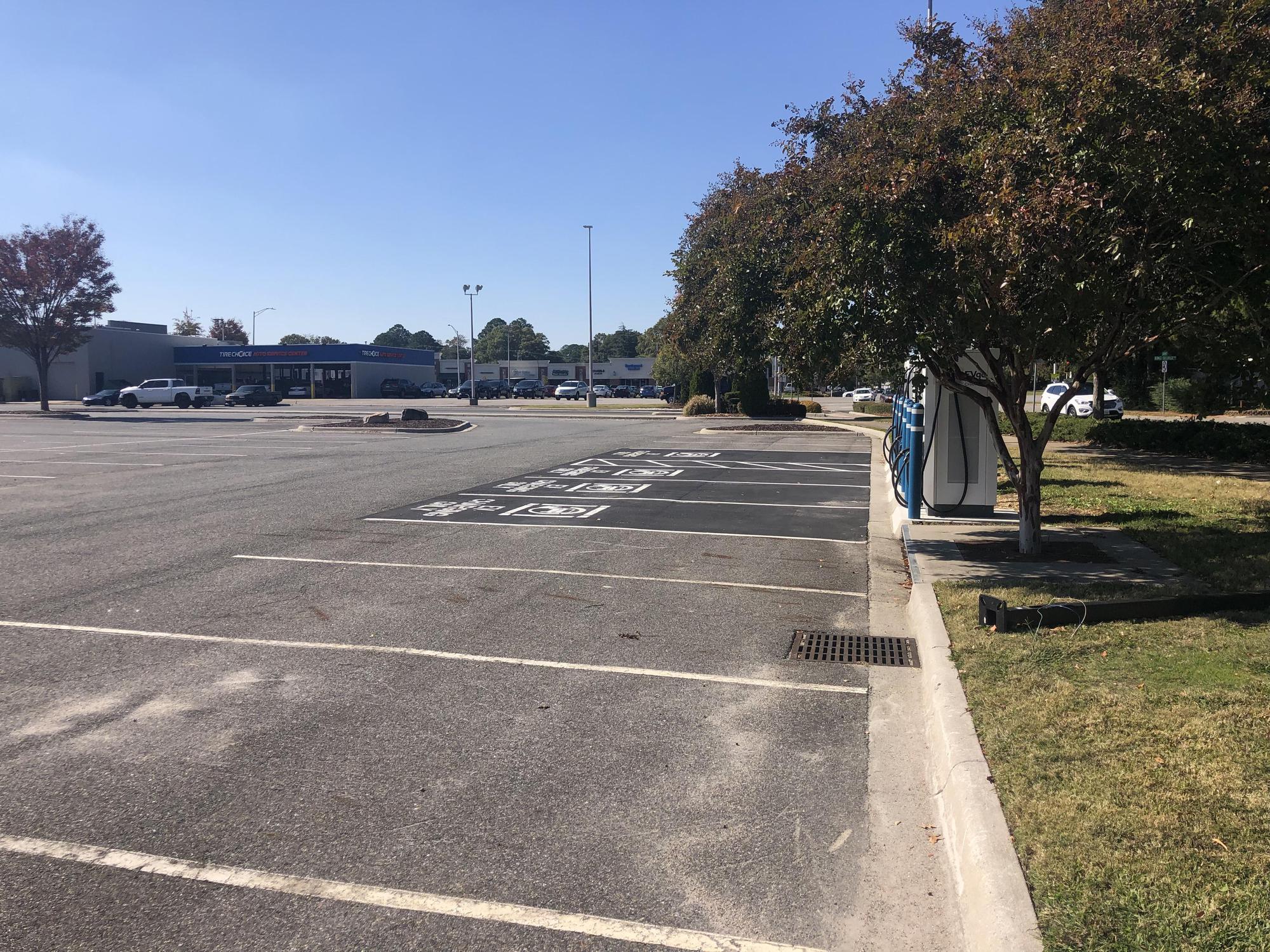 Pembroke Square - Target Virginia Beach | Virginia Beach, VA | EV Station