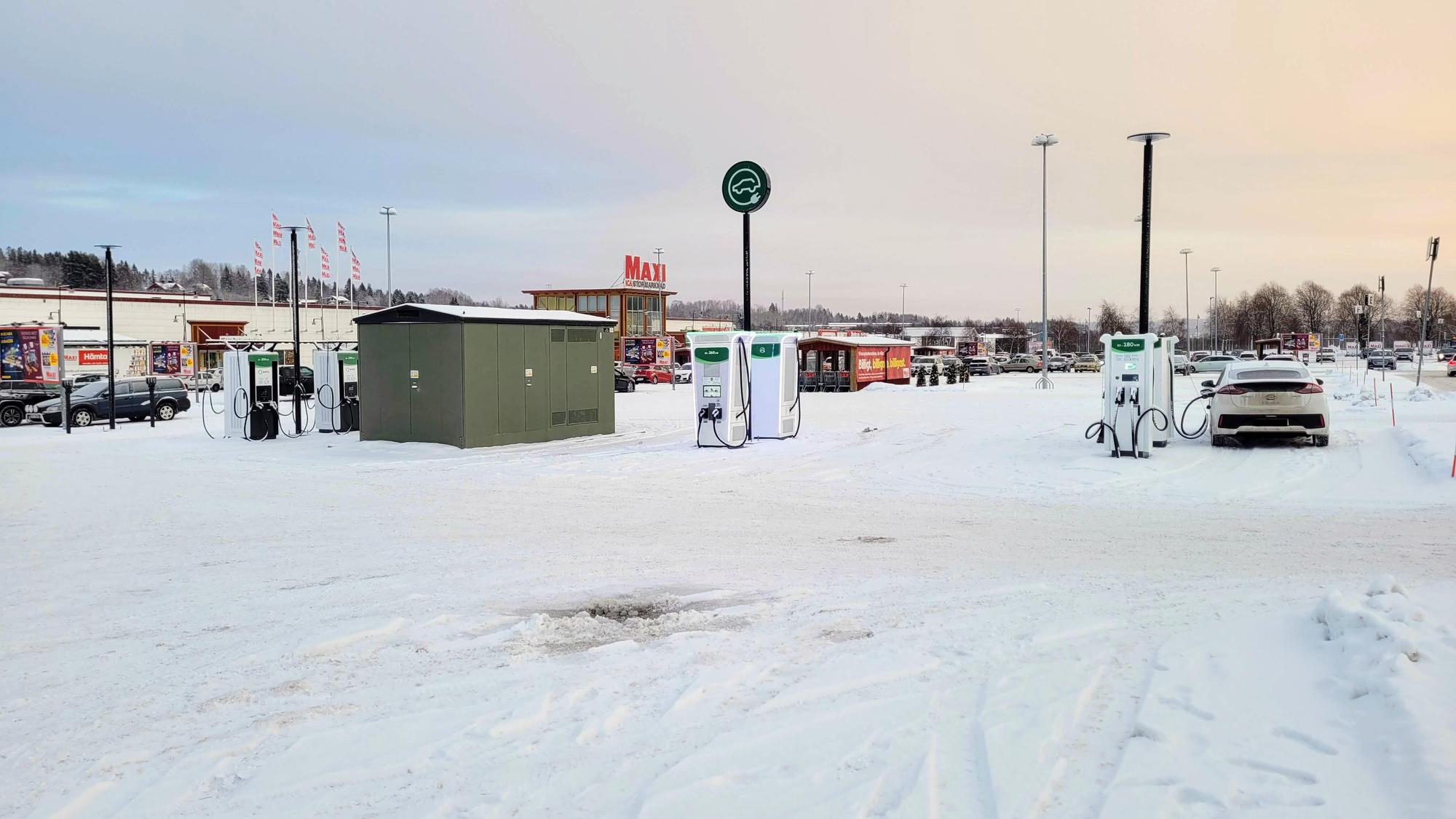 ICA Maxi Stormarknad (3) | Antennvägen 5, 863 37 Sundsbruk, Sweden | EV ...