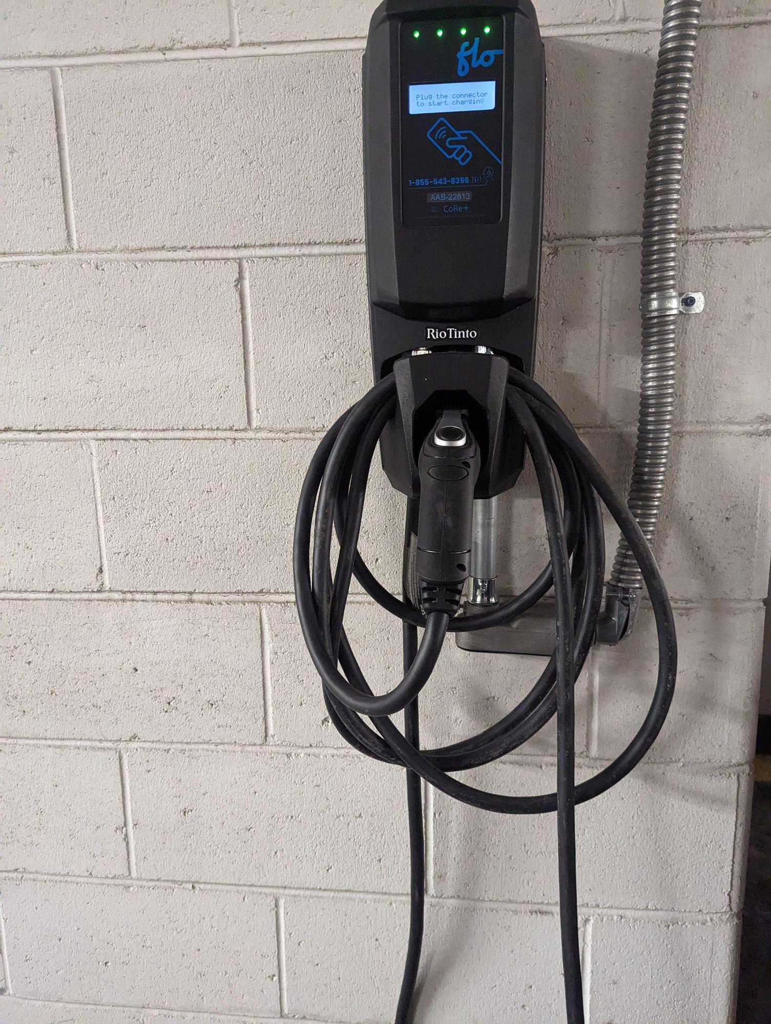 280 Slater St impark Parking Lot | Ottawa, ON | EV Station