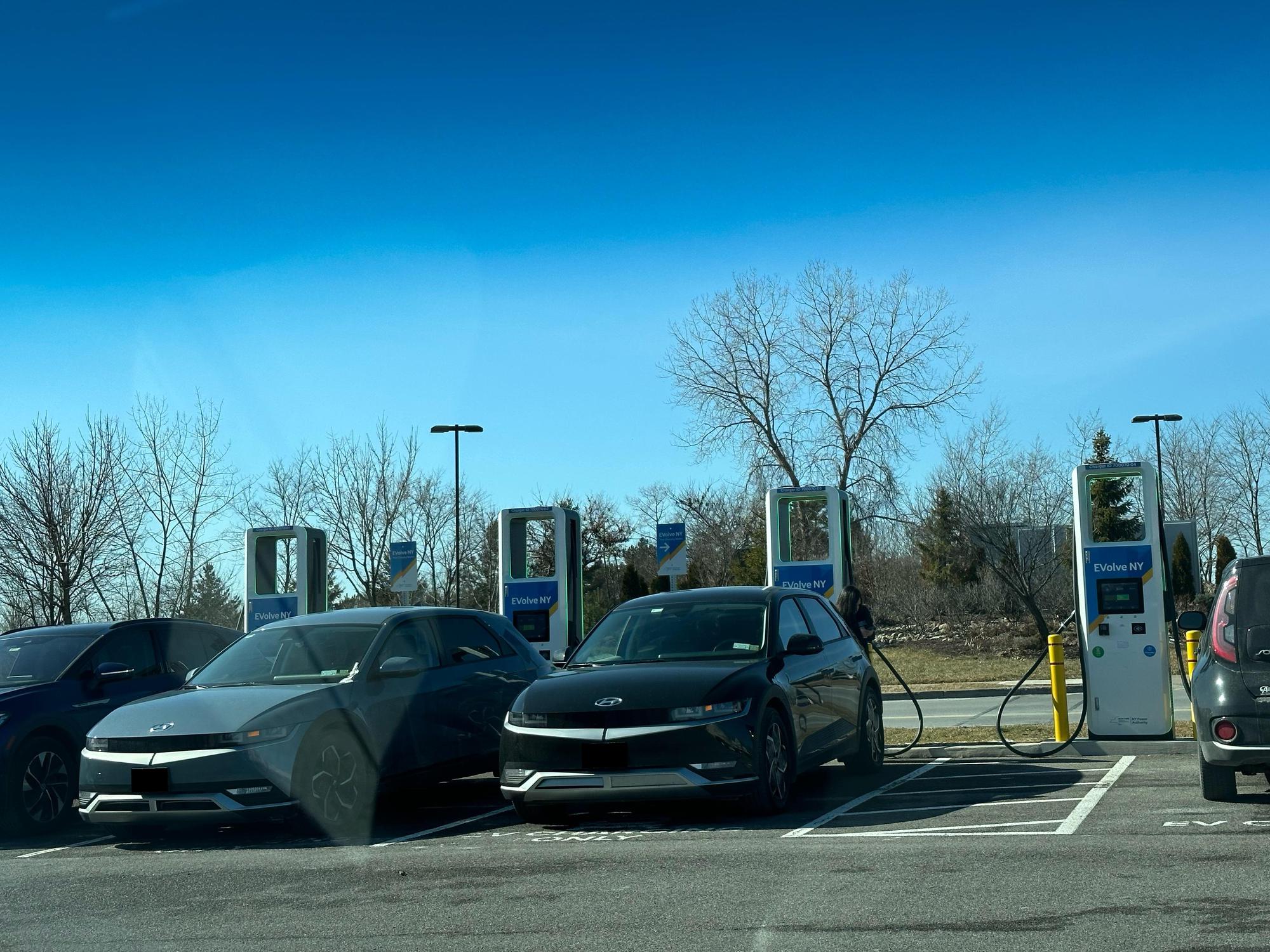 Victor Crossing | Victor, NY | EV Station