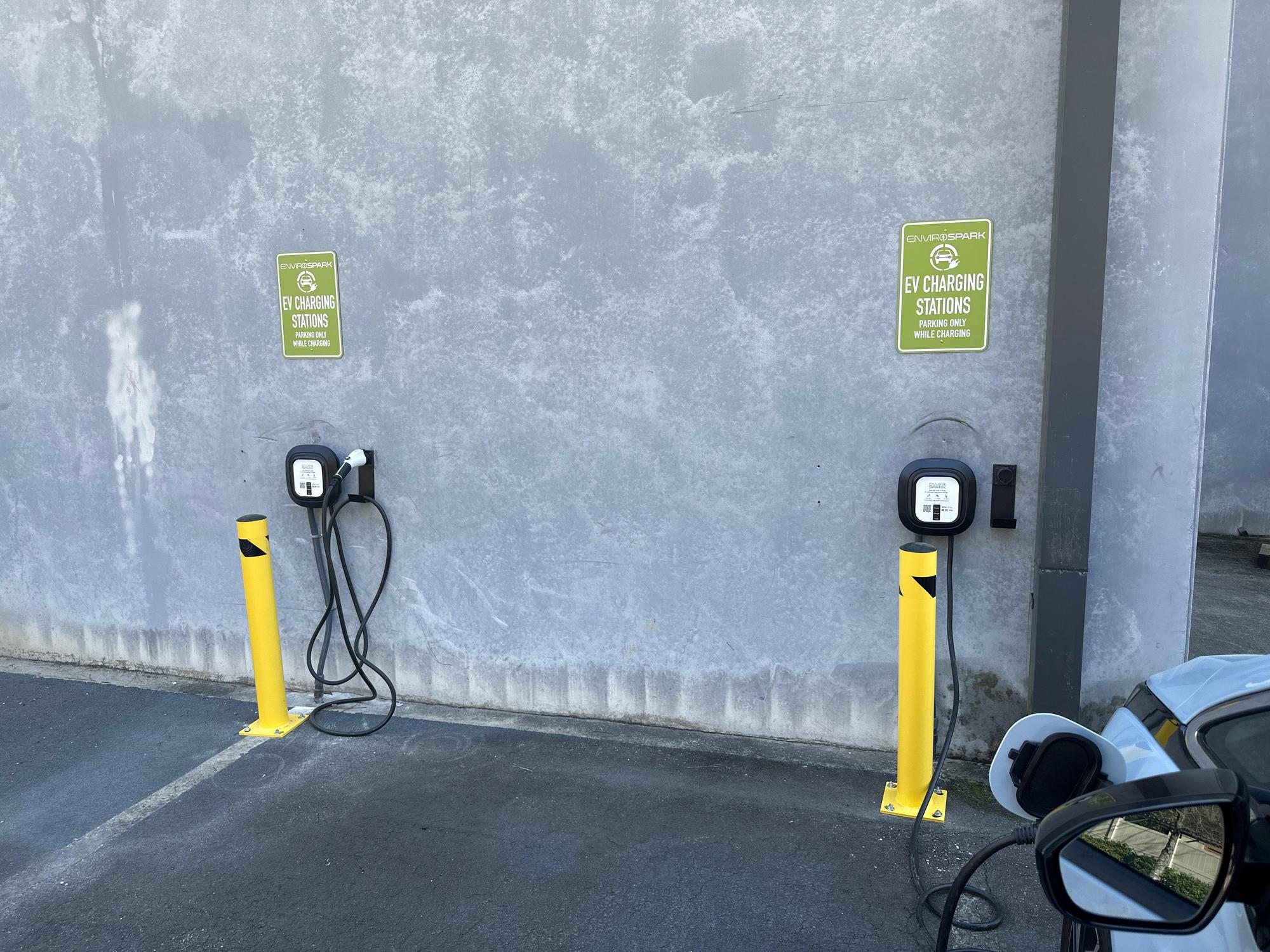 Royal Cinemas 14 & World’s Tallest IMAX | Pooler, GA | EV Station