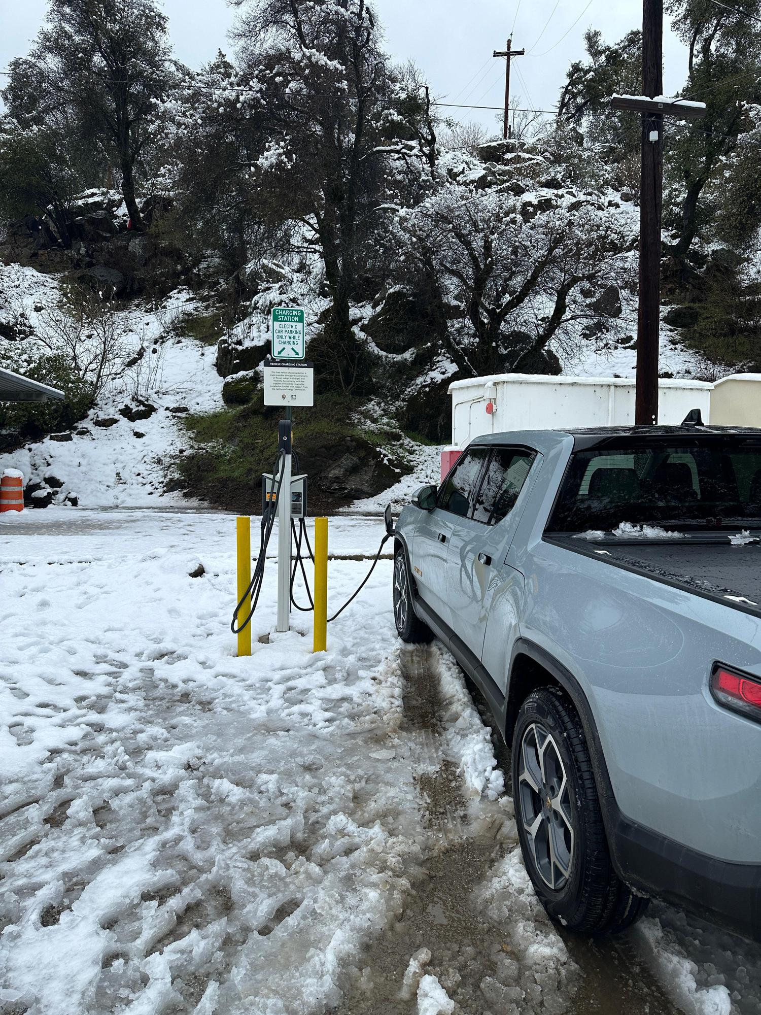 Chevron El Portal/El Portal Market | El Portal, CA | EV Station