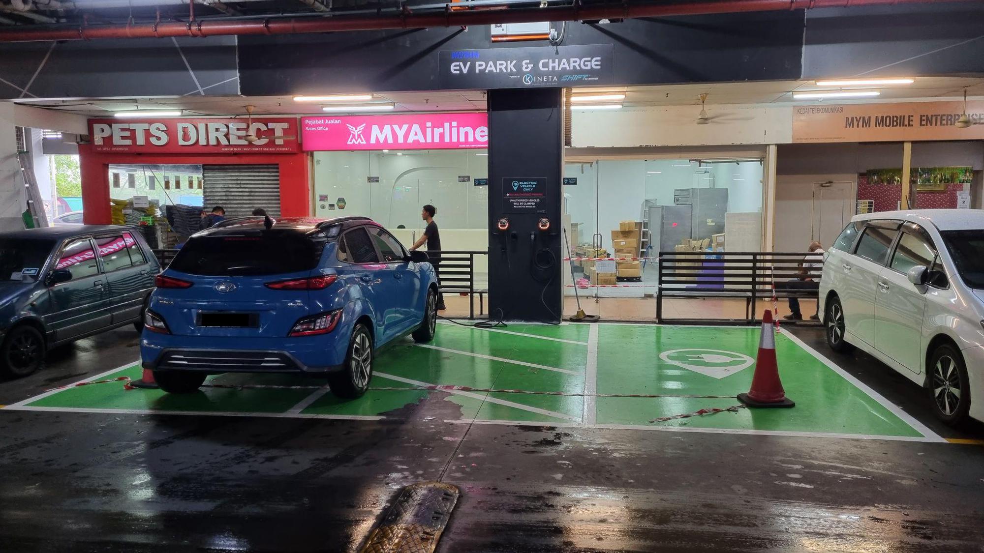 Kineta | MYDIN Subang Jaya (22kW AC) | Subang Jaya, Selangor | EV Station