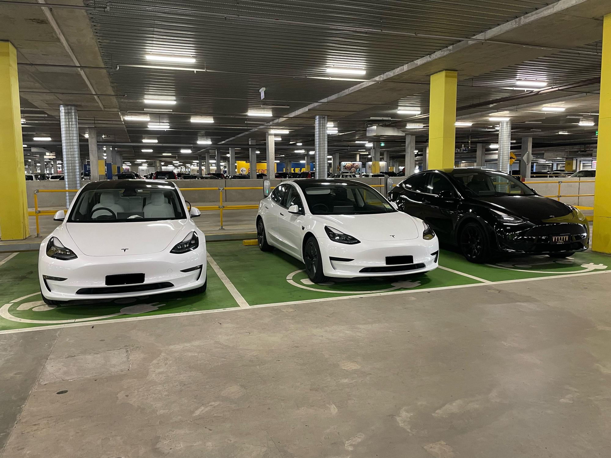 Springvale Homemaker Centre - Car Wash | Springvale, VIC | EV Station