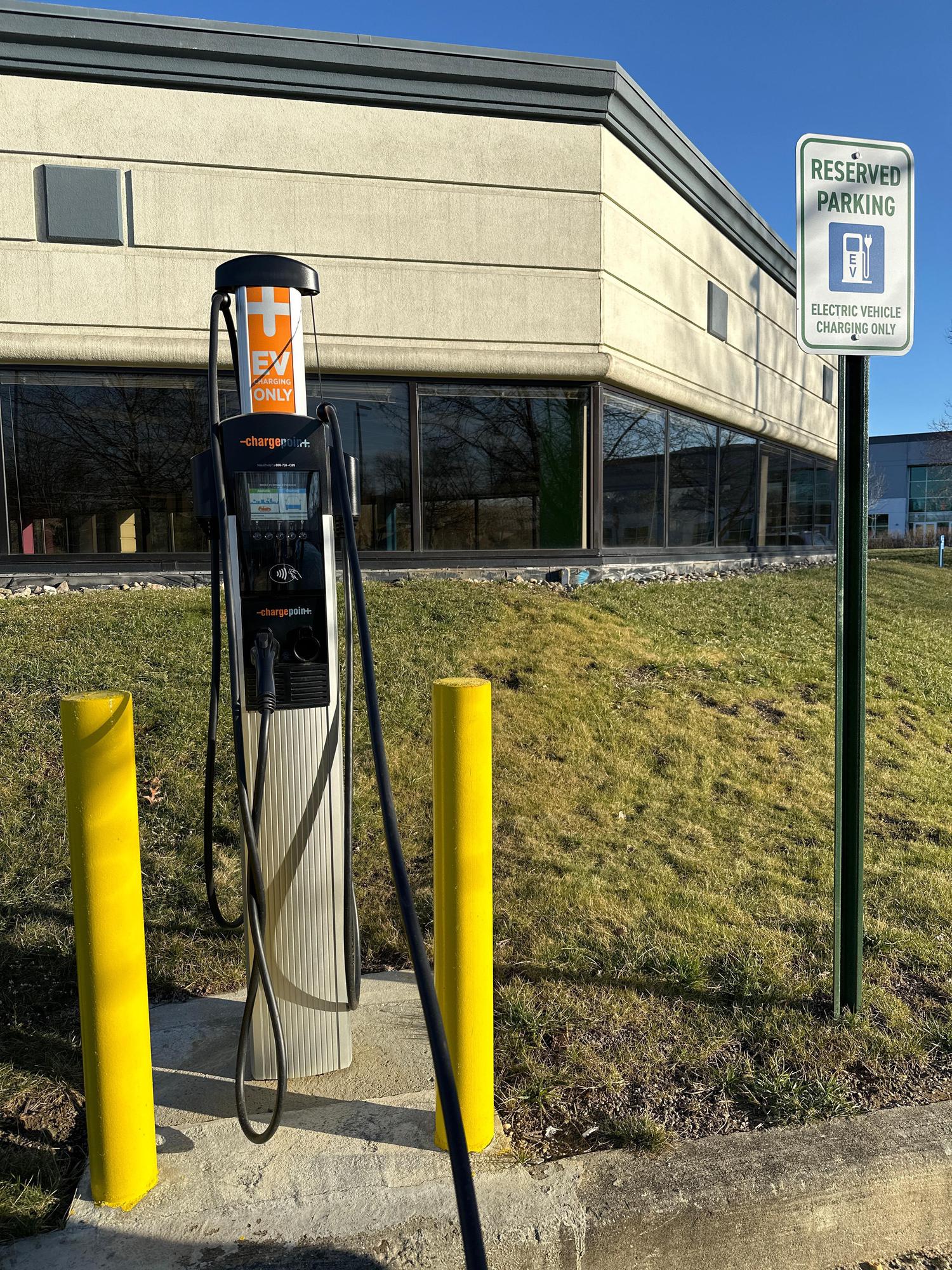 BROAD #2 BROAD 4 PARAGON | Freehold, NJ | EV Station
