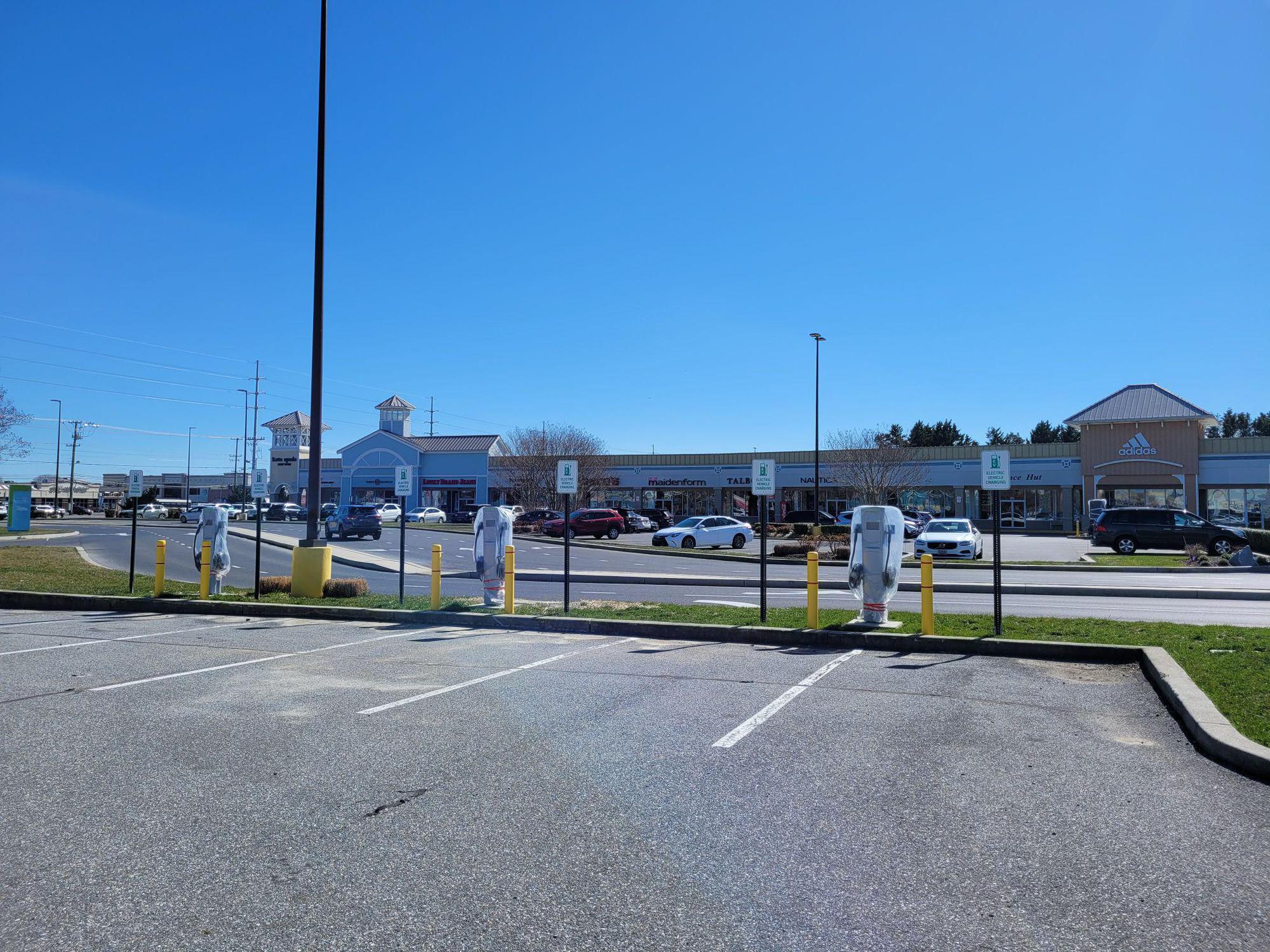 Tanger Outlets Surfside | Rehoboth Beach, DE | EV Station
