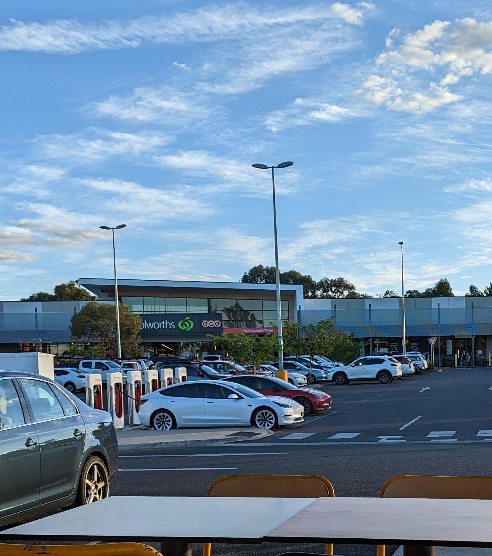 Strath Village Shopping Centre - Woolworths (2) | Kennington, VIC | EV ...