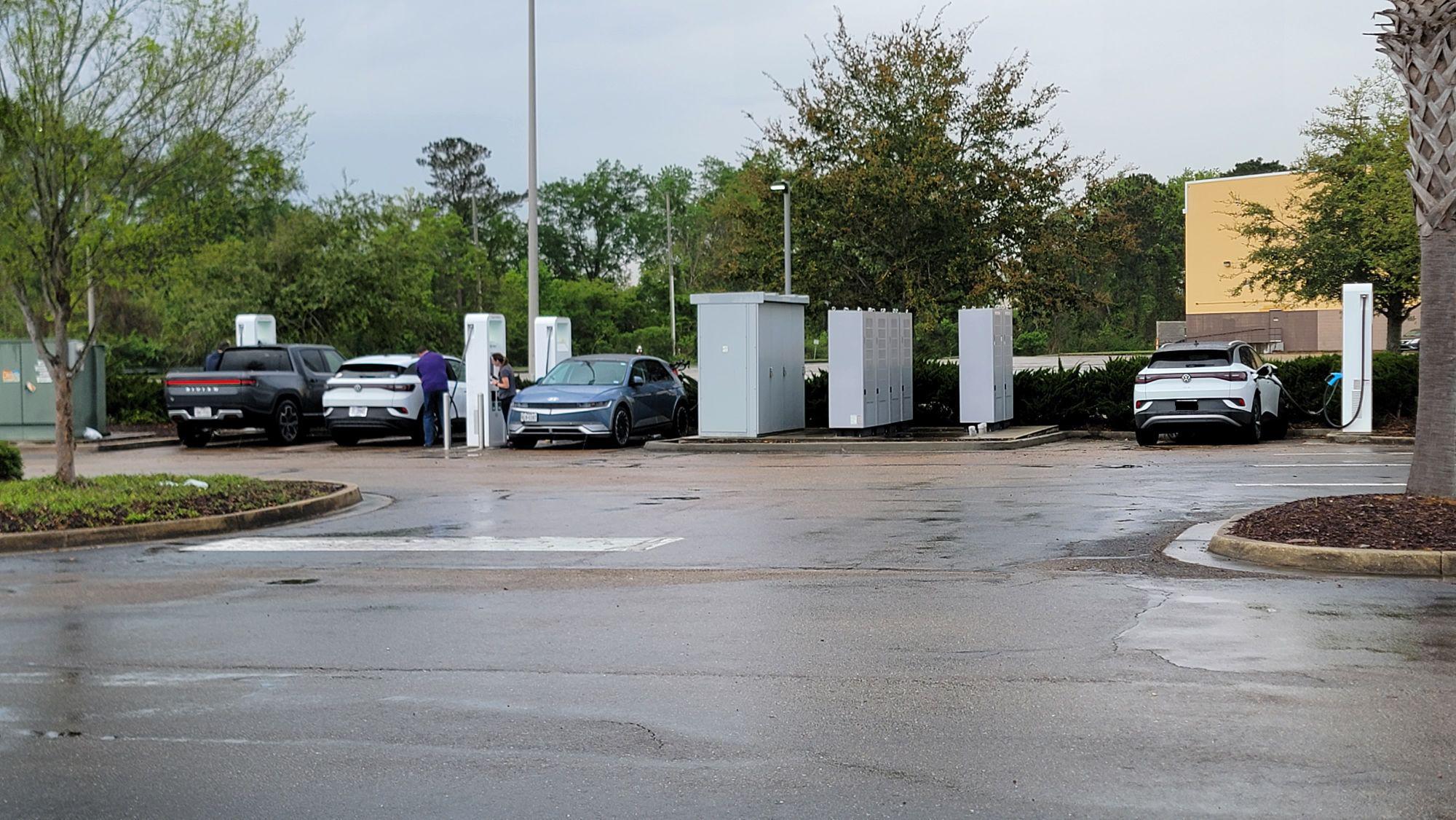 Hammond Square - Target | Hammond, LA | EV Station