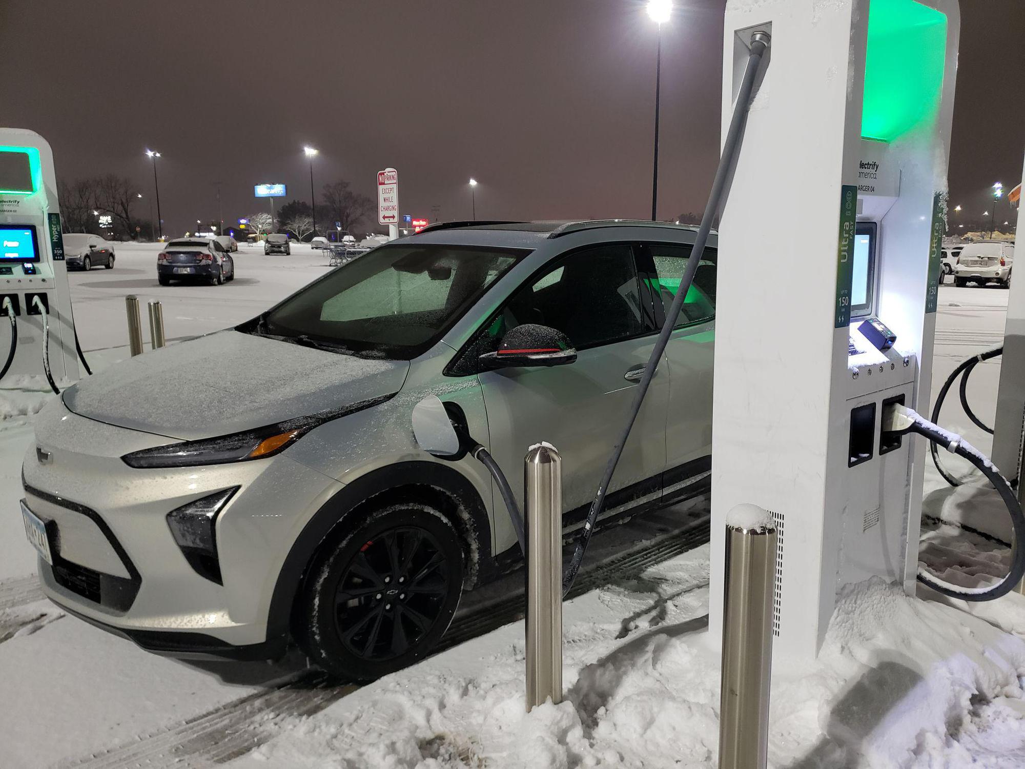Walmart Supercenter | Eau Claire, WI | EV Station