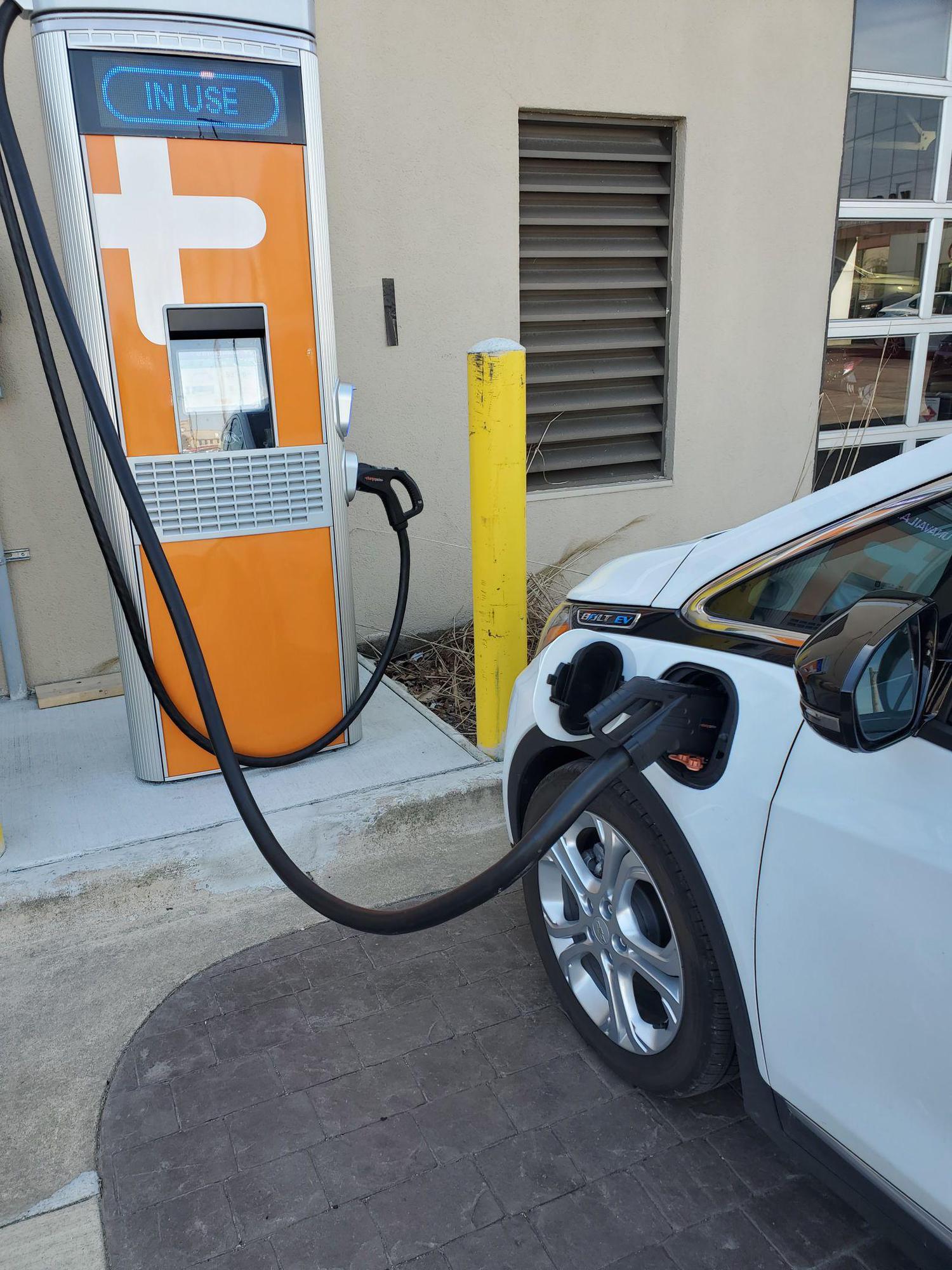 KC Summers Hyundai Genesis | Mattoon, IL | EV Station