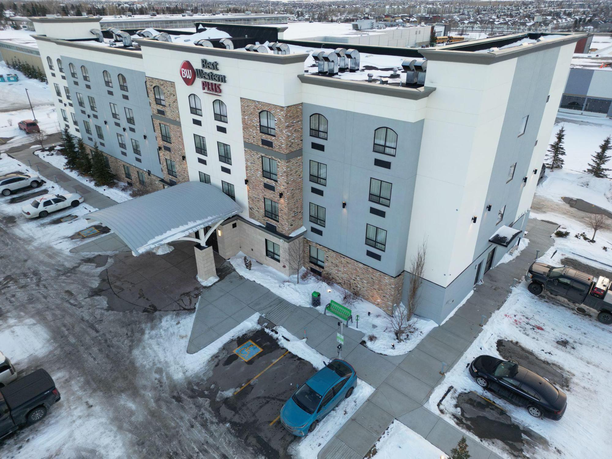 The Best Western Plus Airdrie Gateway | Airdrie, AB | EV Station