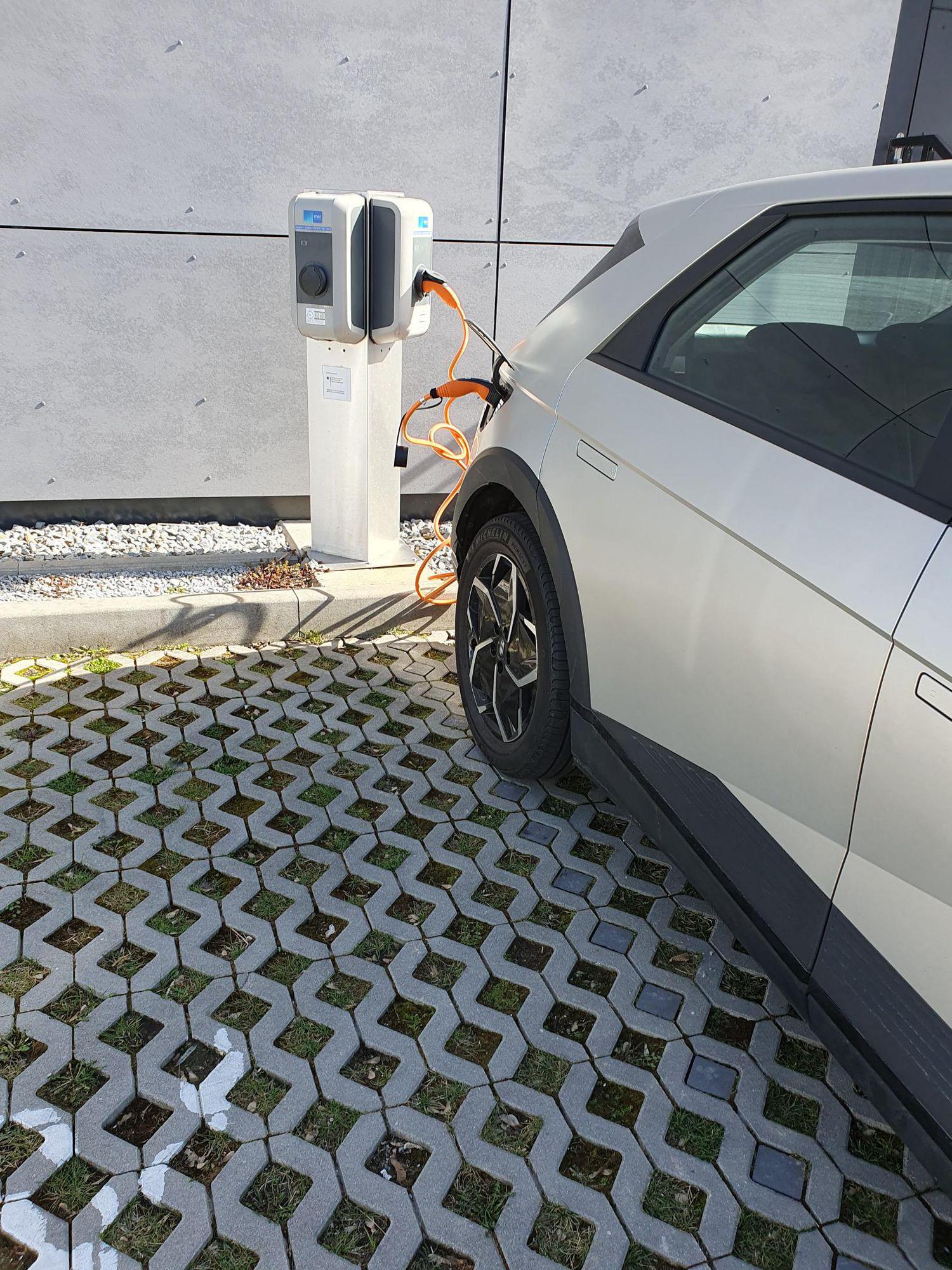 Mer Germany GmbH | PA, BY | EV Station