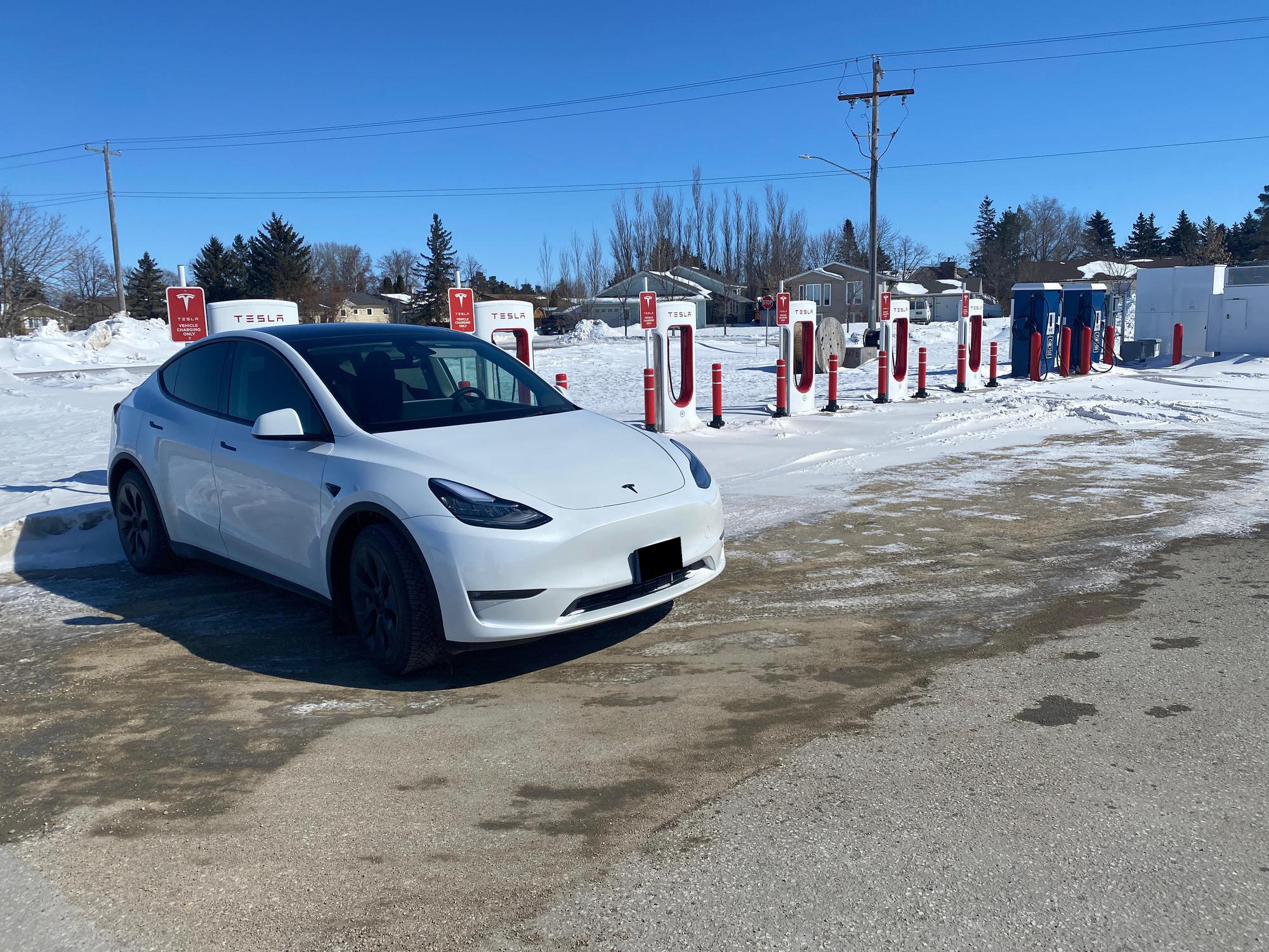 Morris Bigway Foods (1) | Morris, MB | EV Station