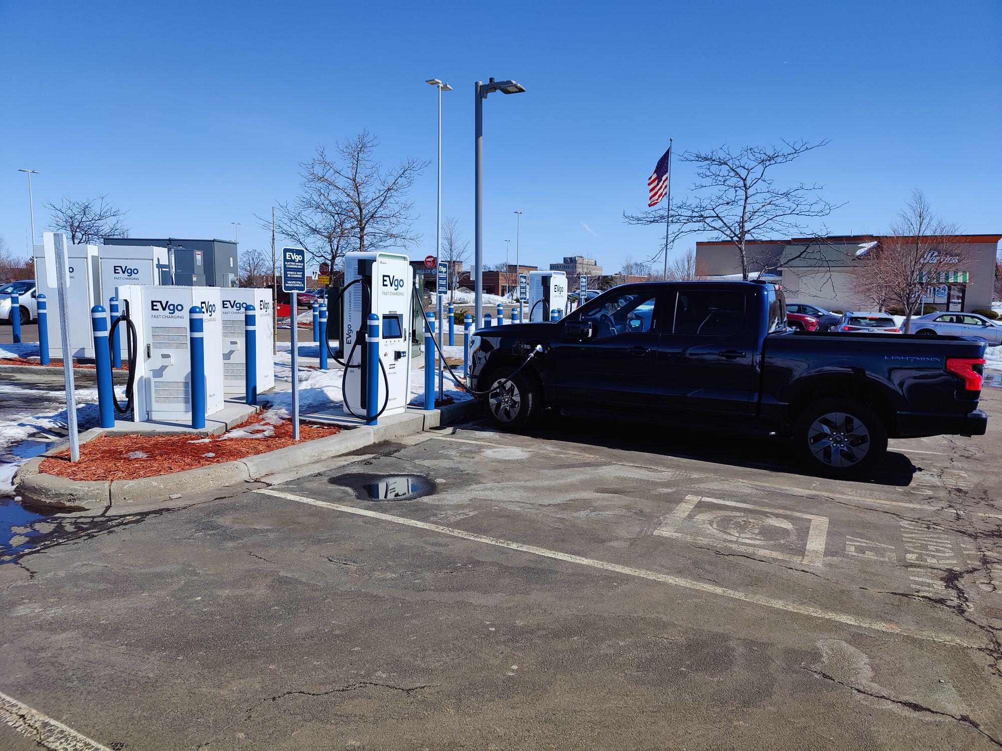 Target Roseville | Roseville, MN | EV Station