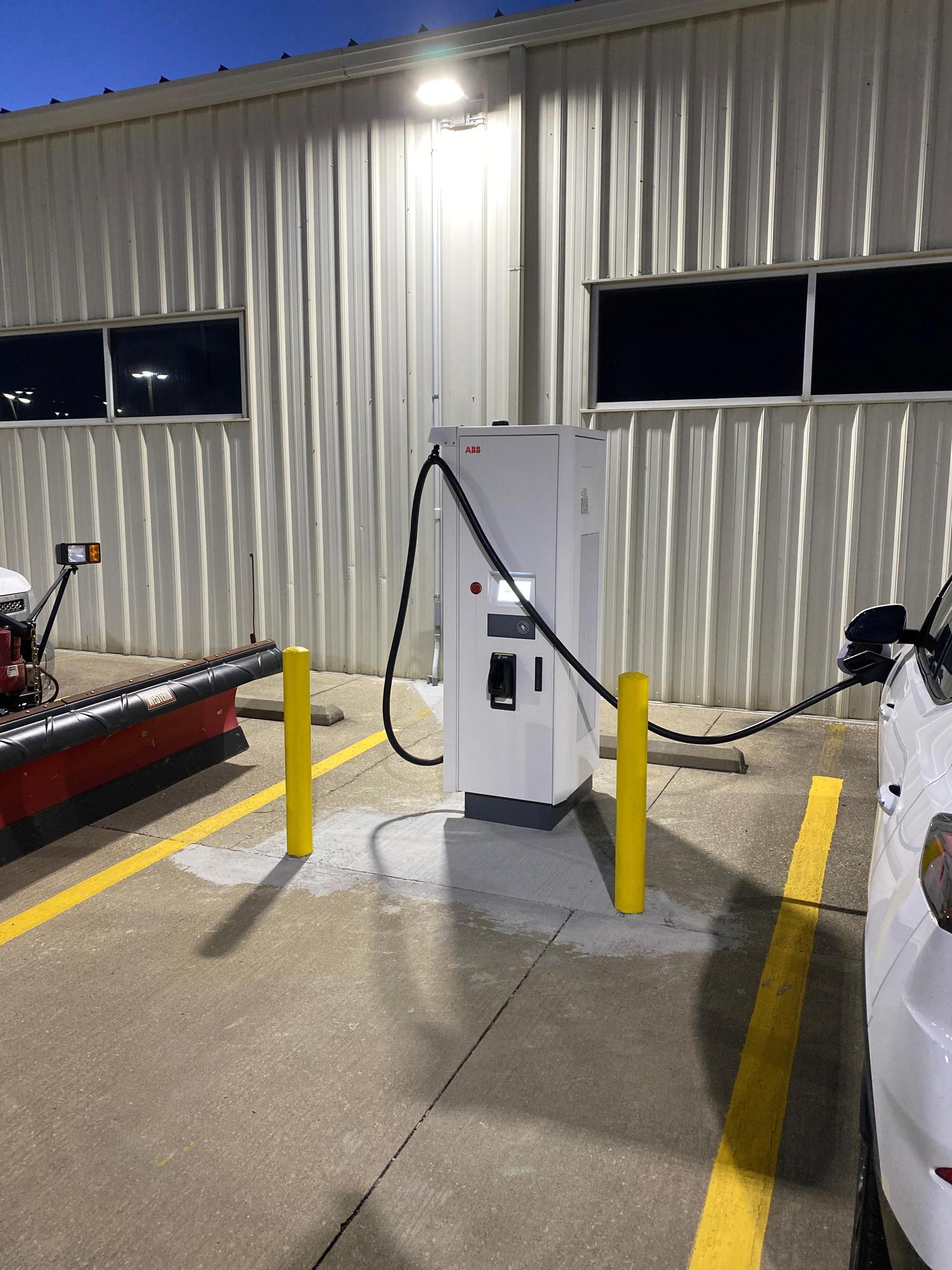 Landmark Chevrolet Buick GMC | Taylorville, IL | EV Station