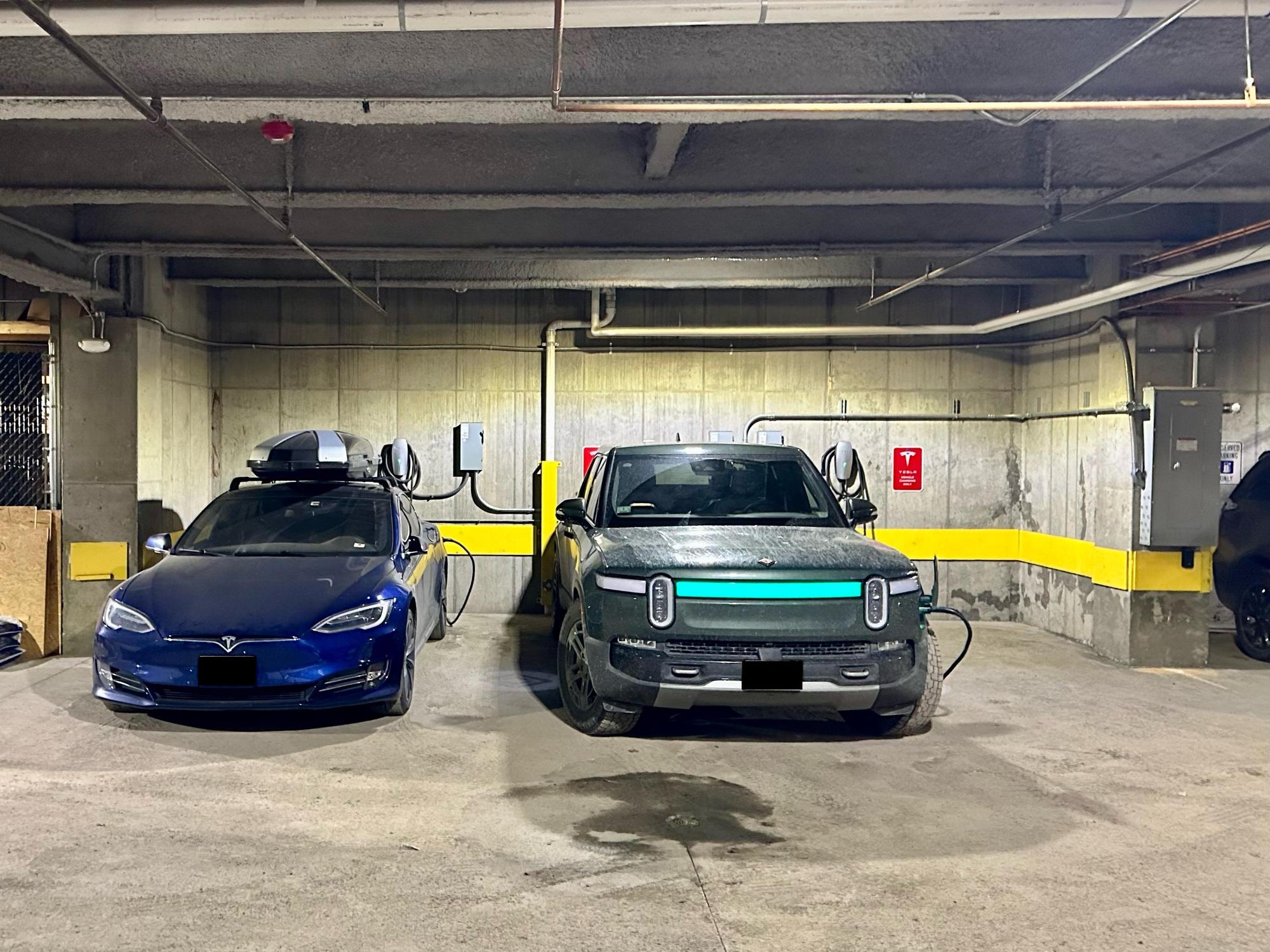Jay Peak Resort (Tram Haus Indoor Garage) | Jay, VT | EV Station