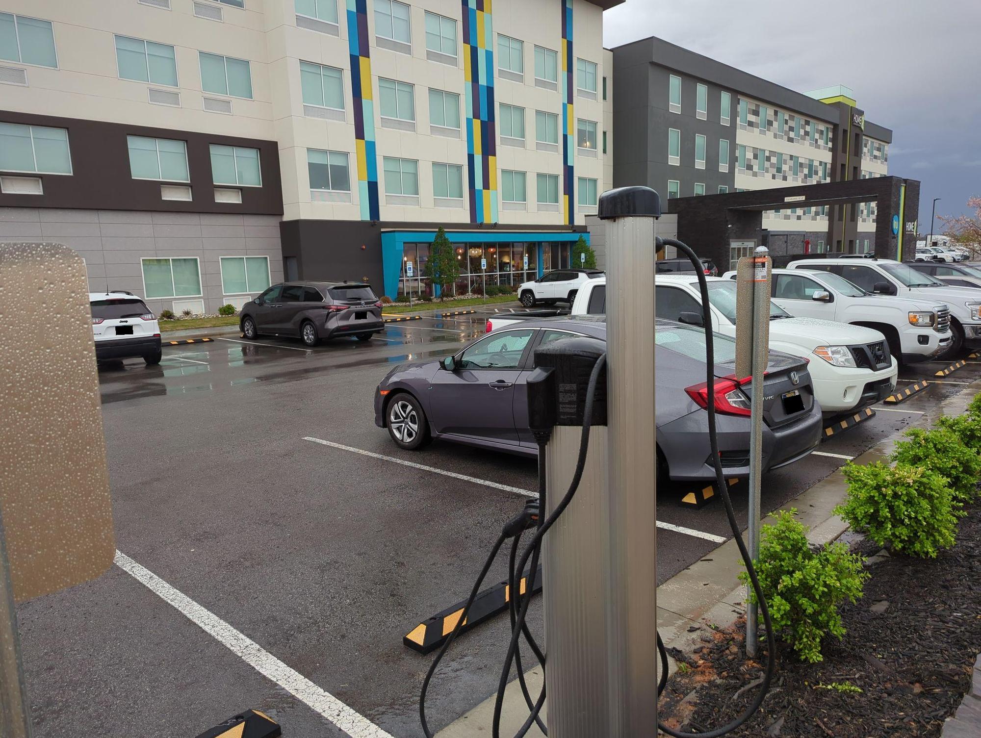 Tru / Home2 Suite North Little Rock | North Little Rock, AR | EV Station