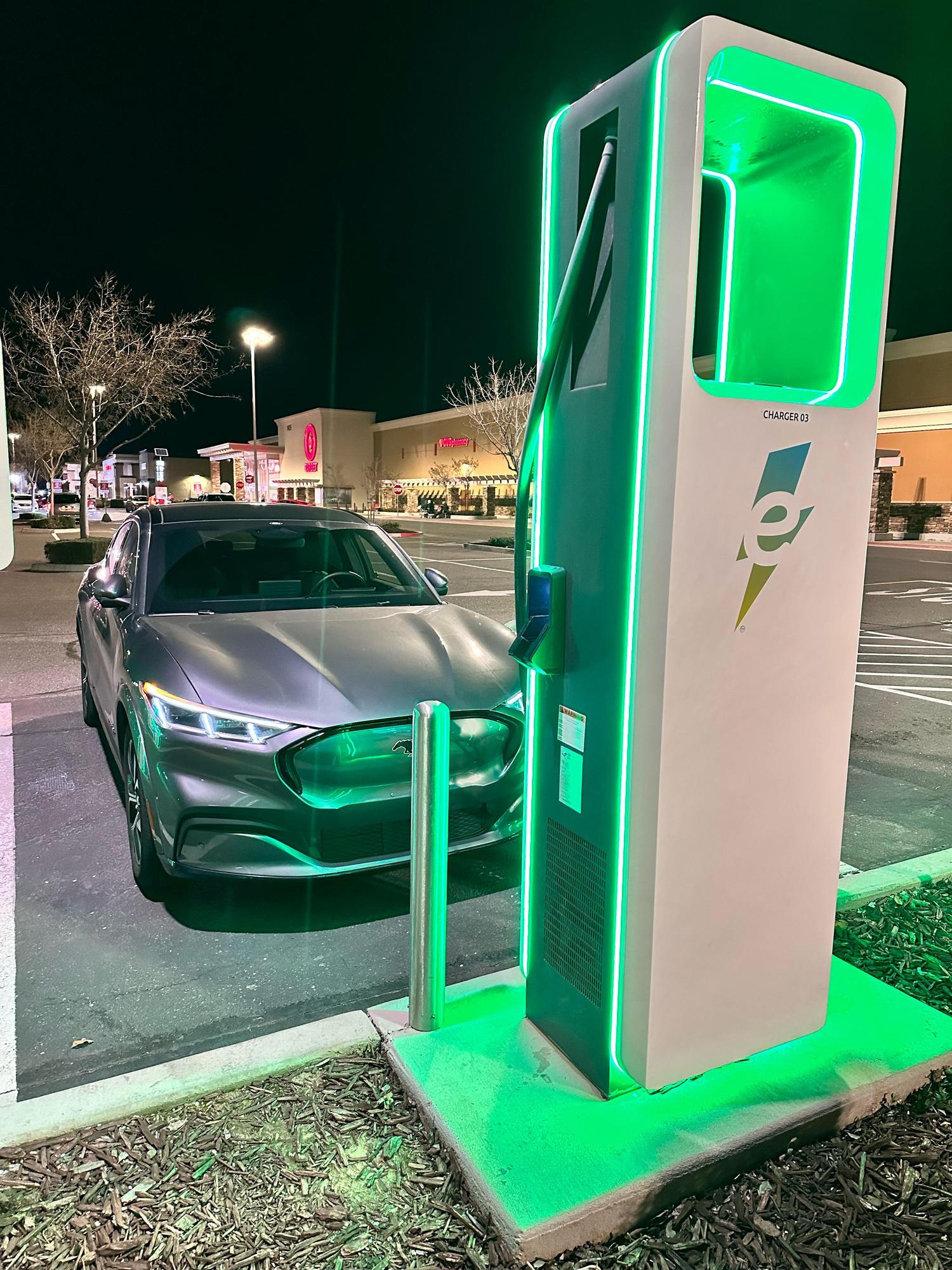 Stonecreek Plaza - Target | Los Banos, CA | EV Station