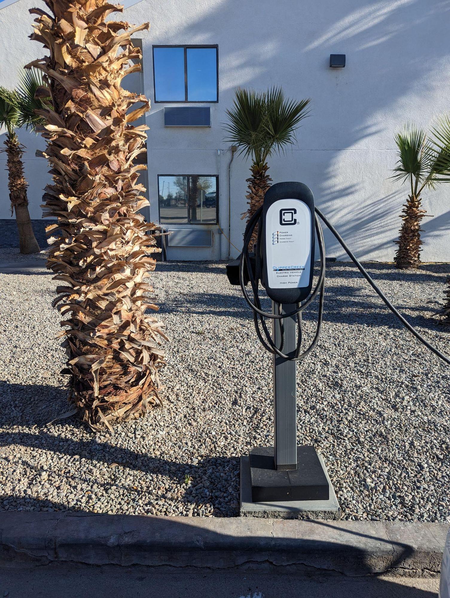 Best Western | Blythe, CA | EV Station