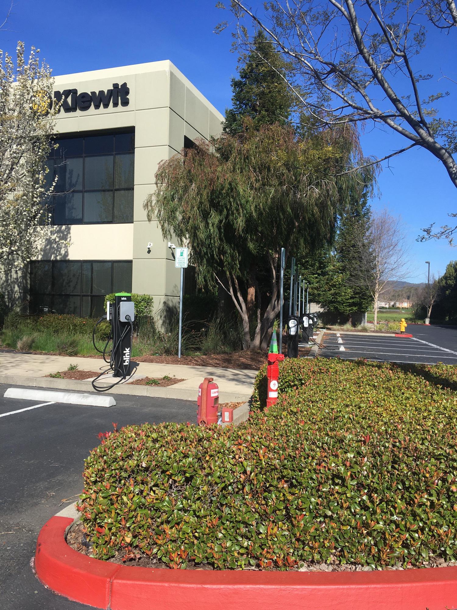 Kiewit | Fairfield, CA | EV Station