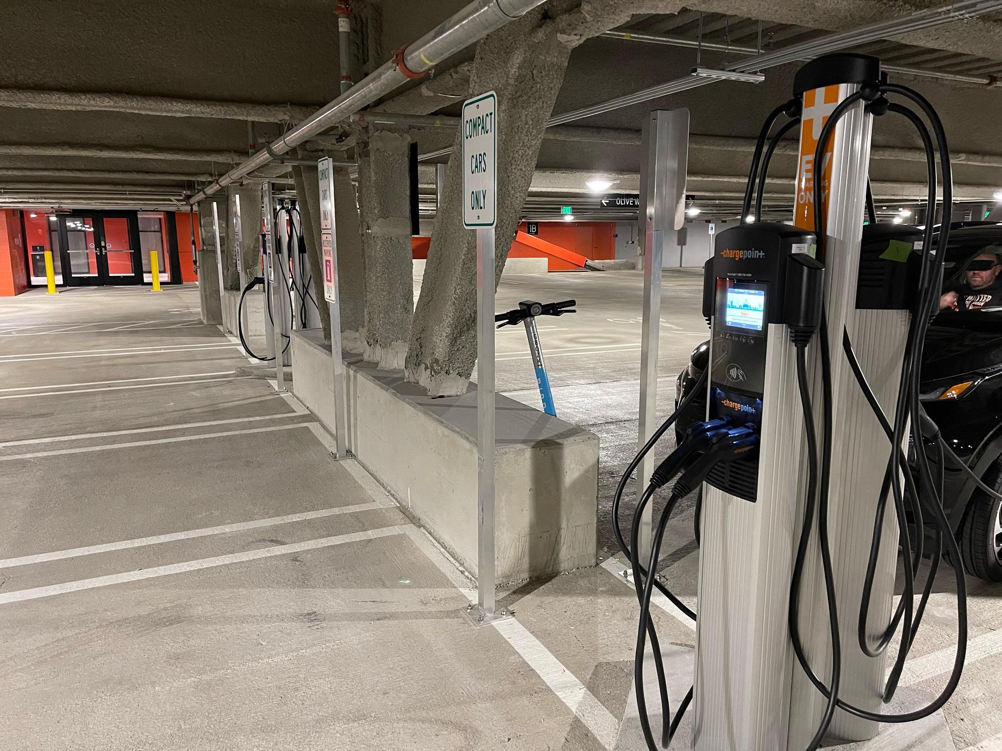 Summit Garage |Seattle Convention Center | Seattle, WA | EV Station