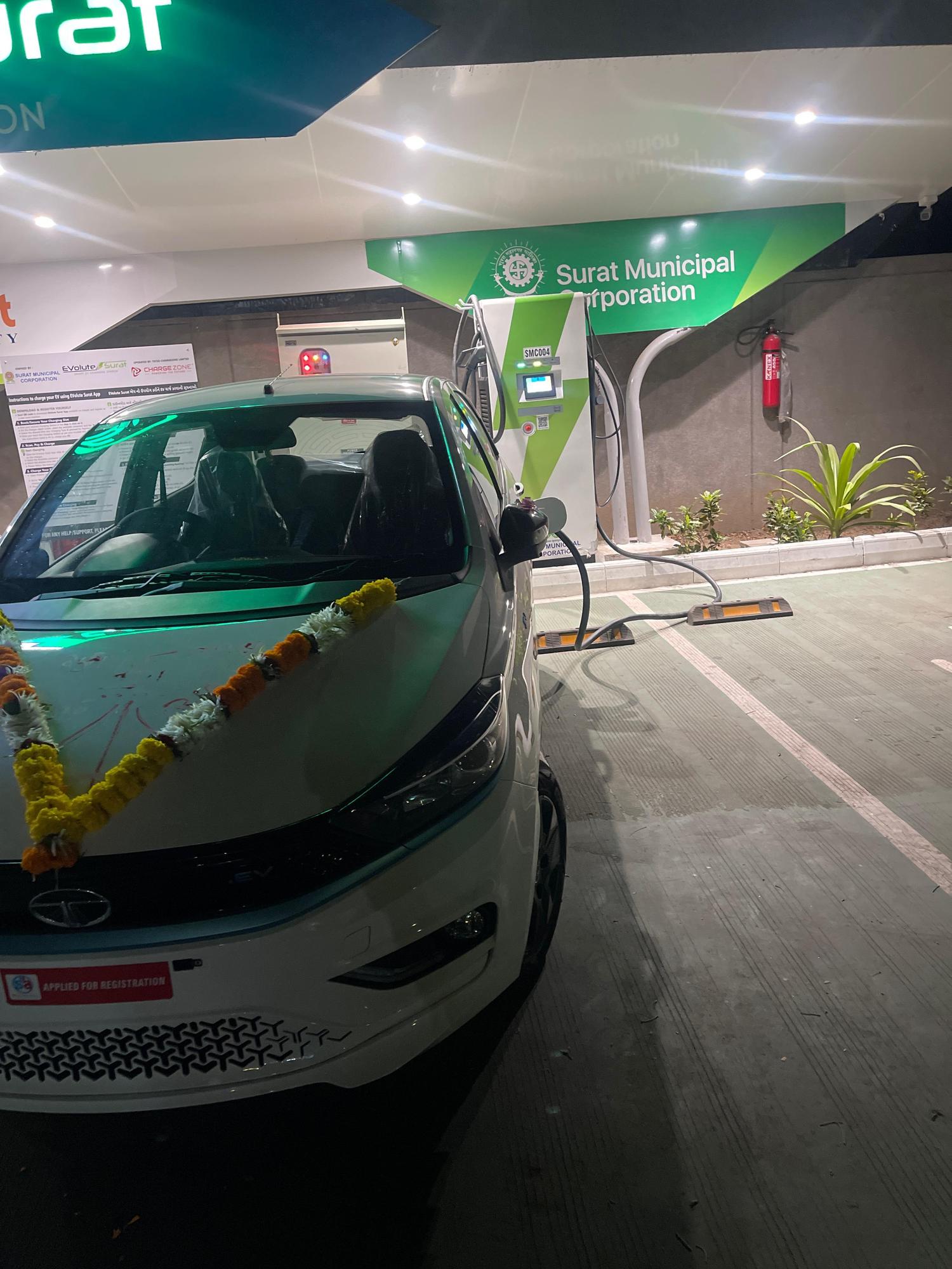 Evolute Surat,SMC Fast Charger (60kw) | Surat, GJ | EV Station