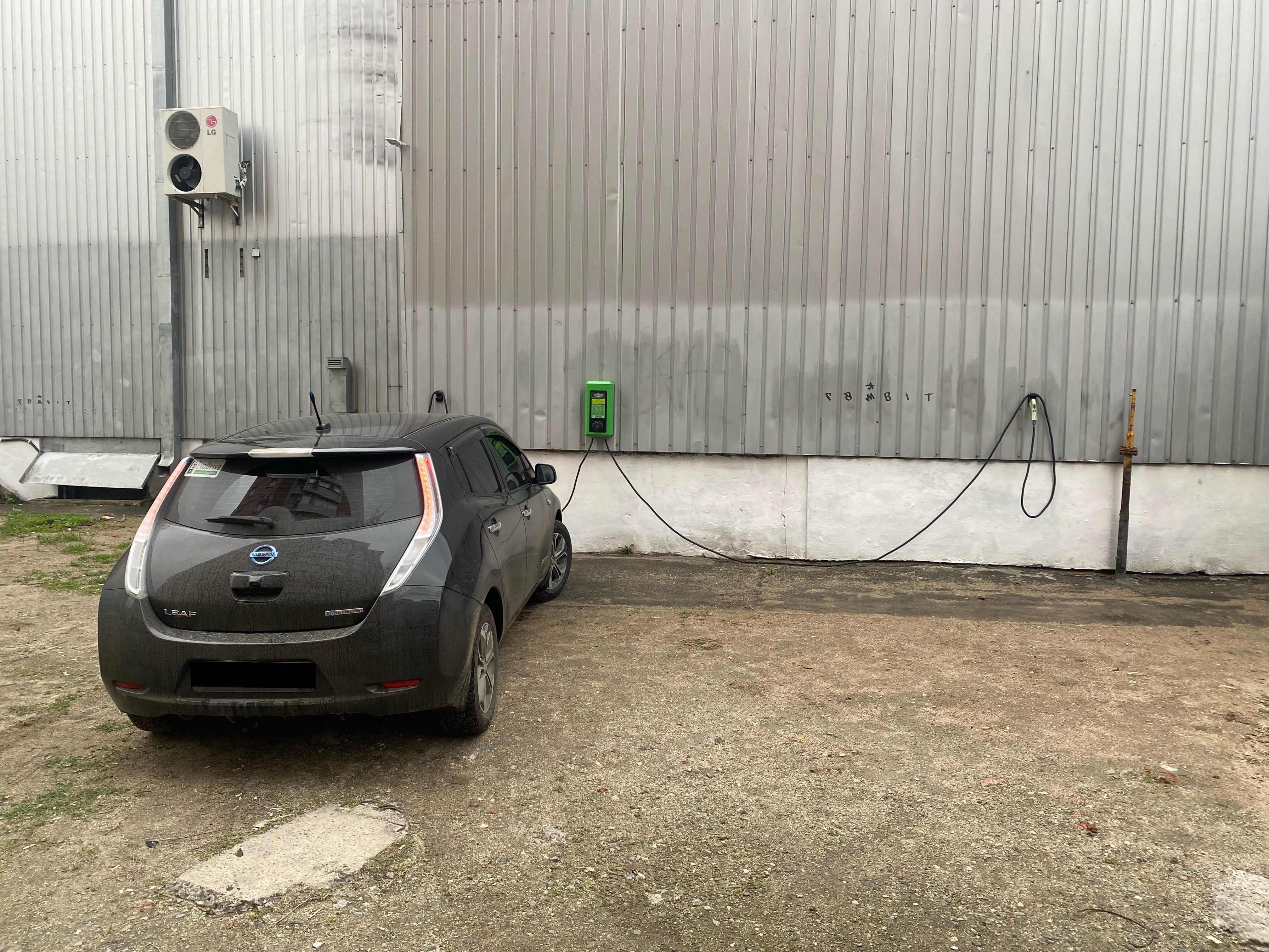 EcoFactor AC “EvoDrive” «ТЦ Траш» заїзд зі сторони двору | Миколаїв, Миколаївська область | EV ...