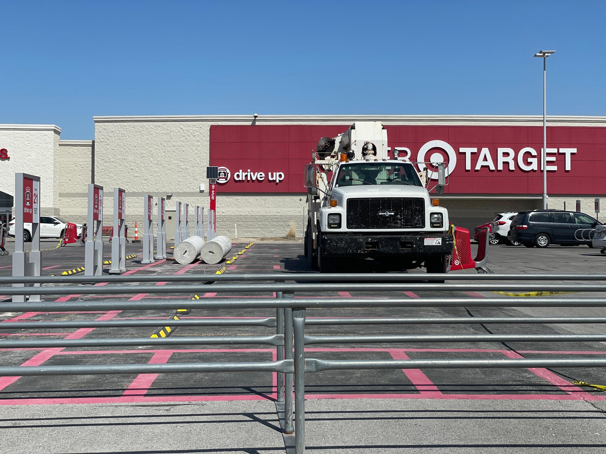 Target Omaha | Omaha, NE | EV Station