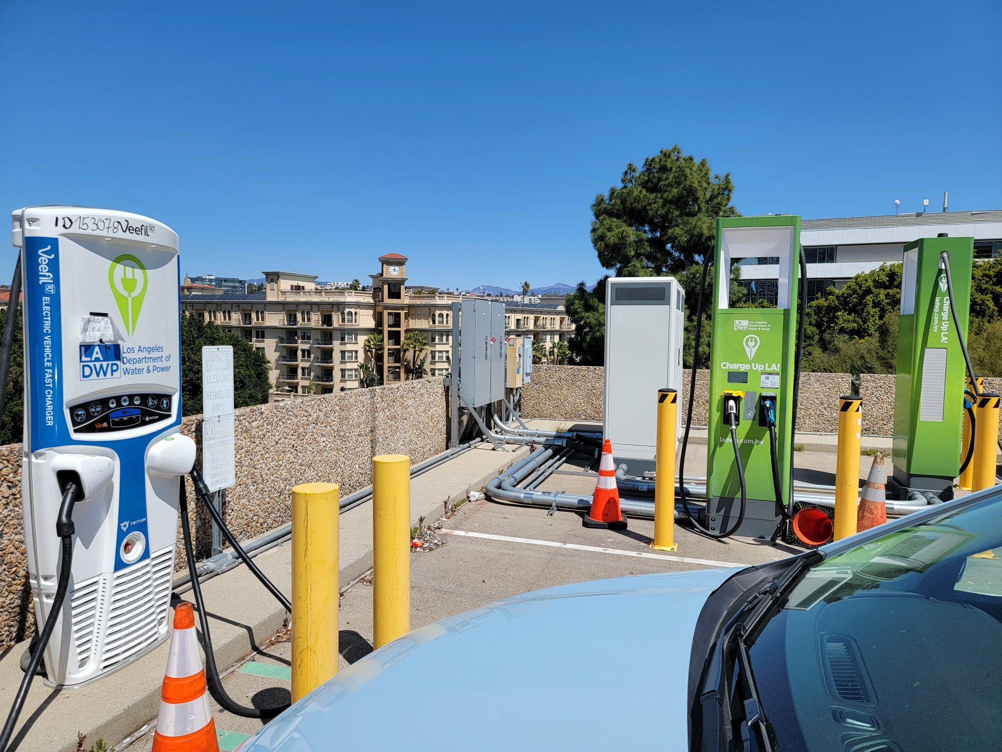 LADWP John Ferraro Building | Los Angeles, CA | EV Station