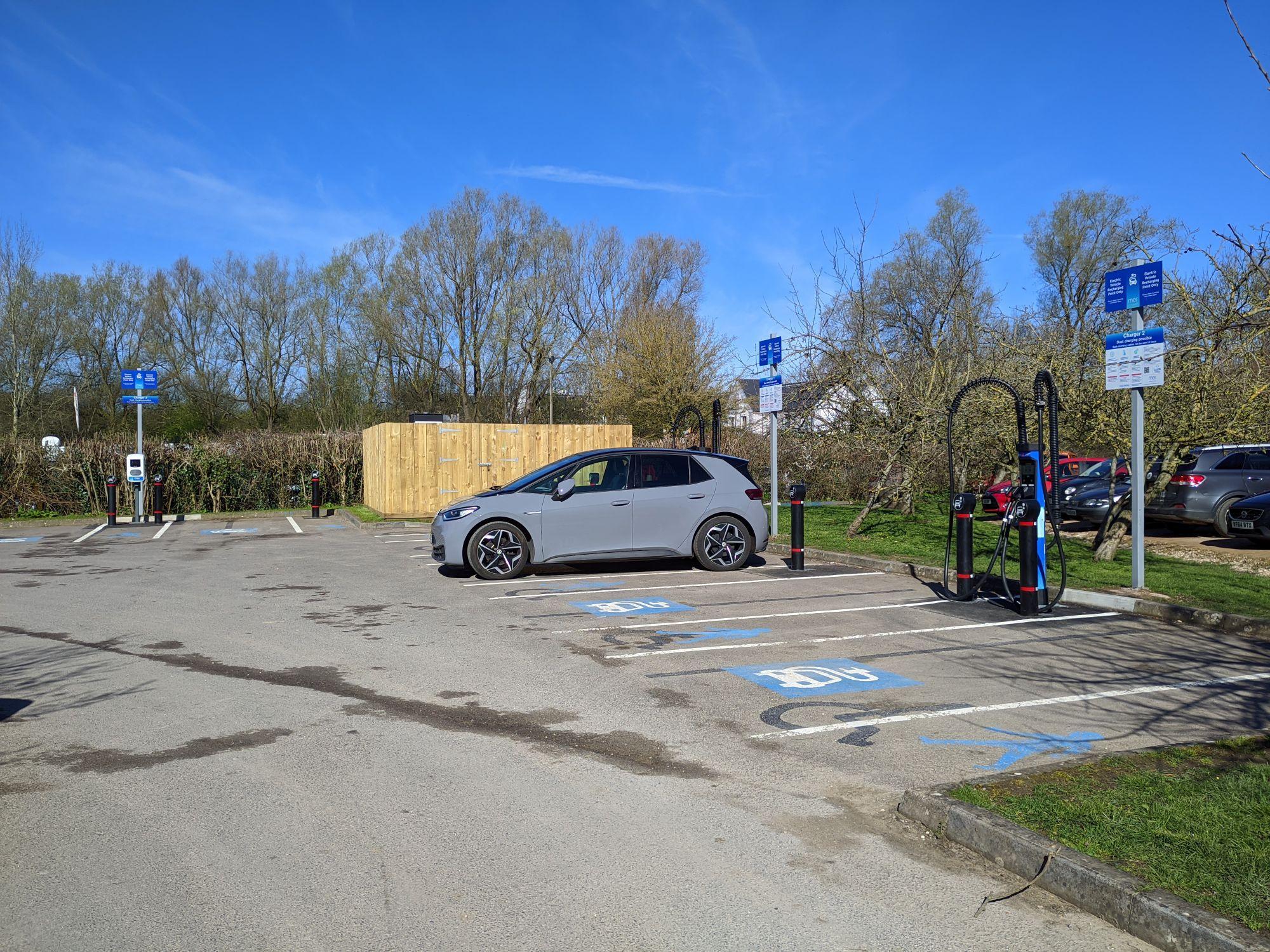 The Gateway Cafe | M4C3+X6 Cirencester, UK | EV Station