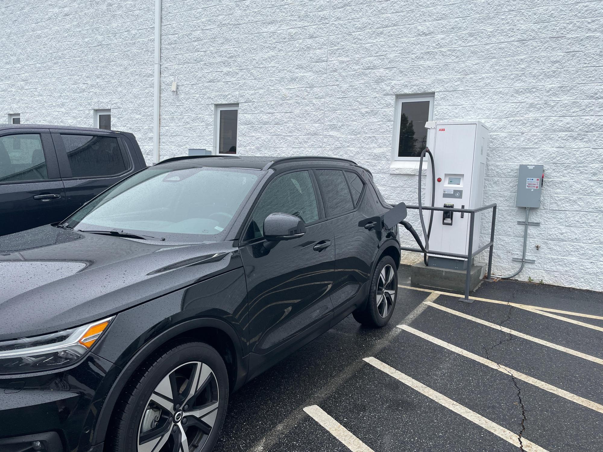 Everett Chevrolet Buick GMC Cadillac | Hickory, NC | EV Station
