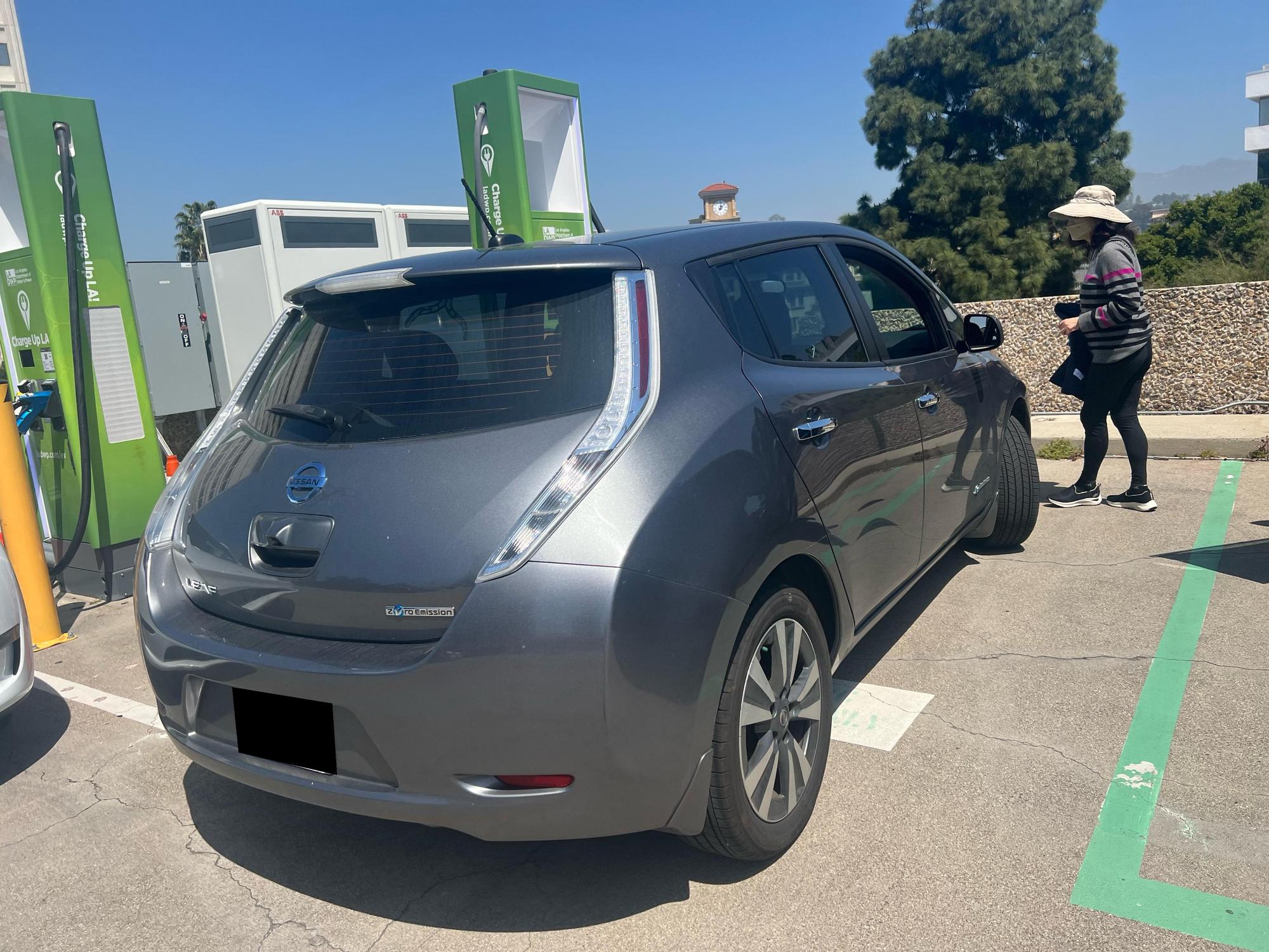 LADWP John Ferraro Building | Los Angeles, CA | EV Station