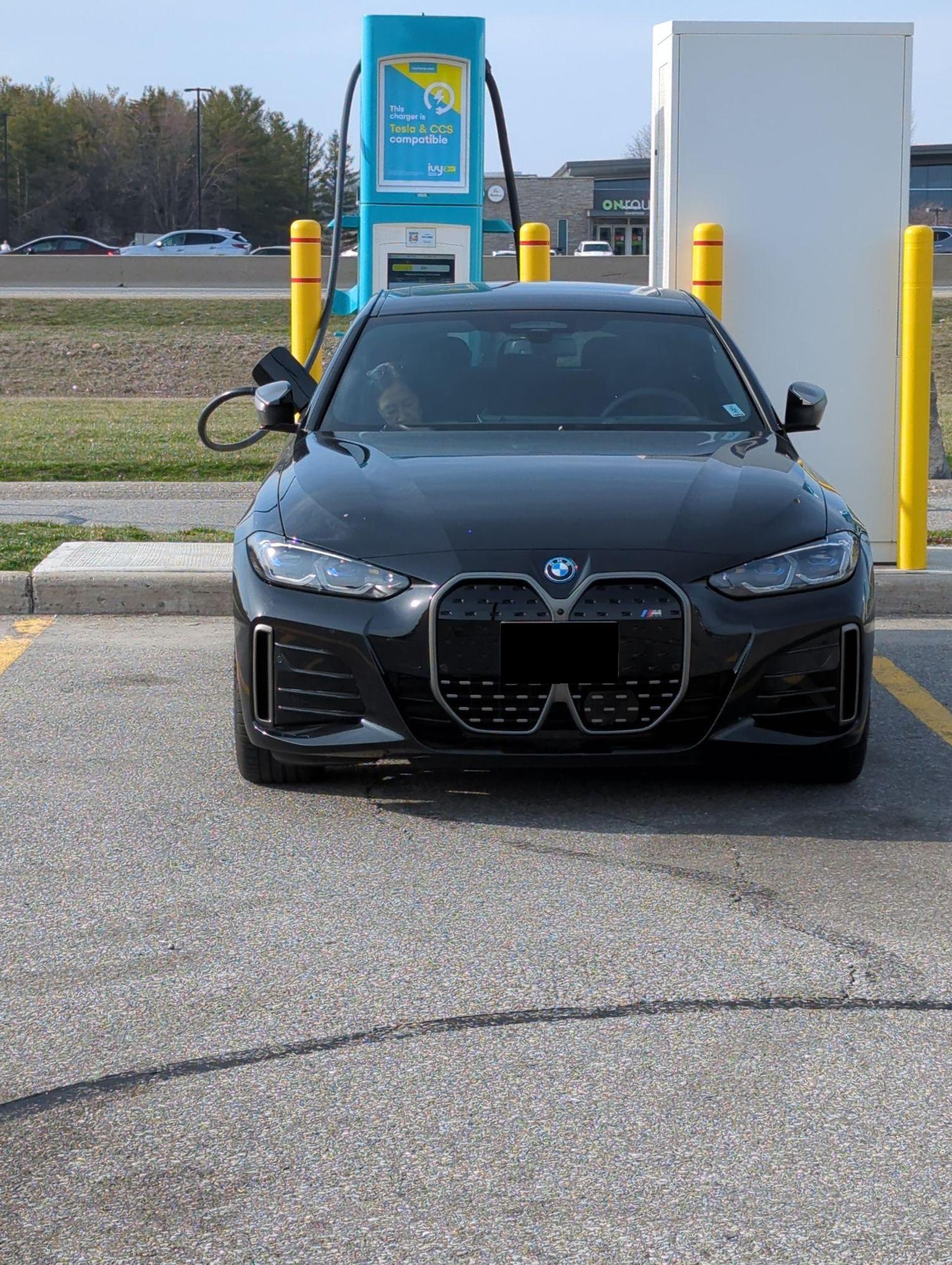 ONroute Cambridge South 401 - Eastbound | Cambridge, ON | EV Station