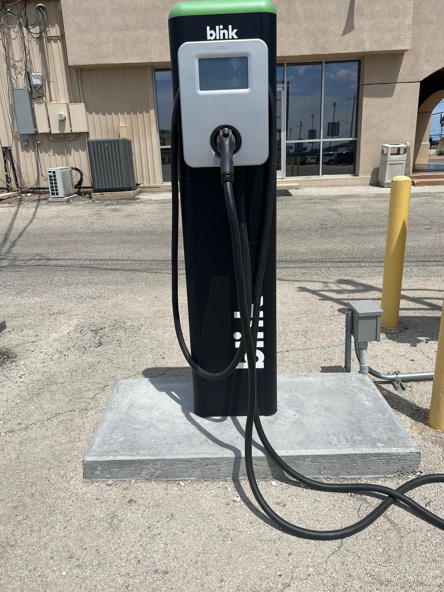 Cecil Atkission Ford | Del Rio, TX | EV Station