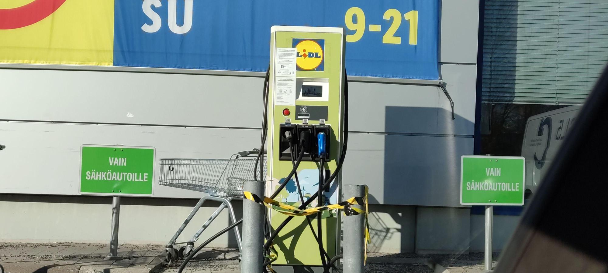 Lidl Kaivoksela | Vanha Kaarelantie 33, 01610 Vantaa, Finland | EV Station