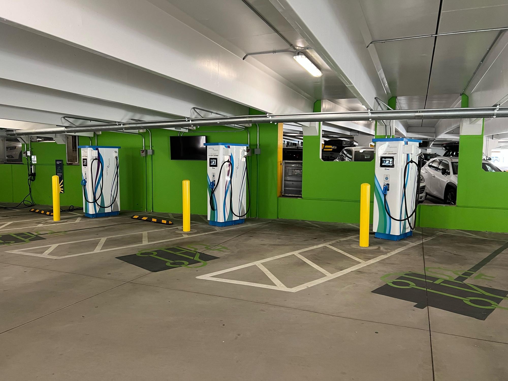 UBC - Thunderbird Parkade (2) | University Endowment Lands, BC | EV Station