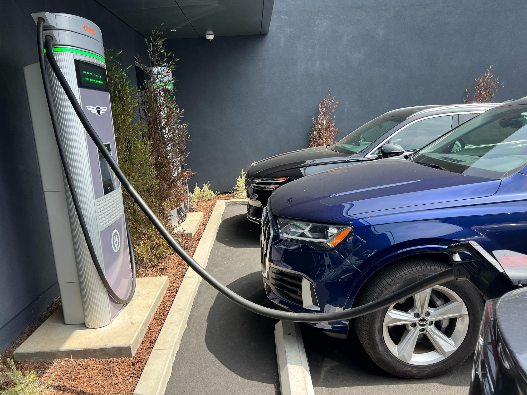 Genesis Santa Monica | Santa Monica, CA | EV Station