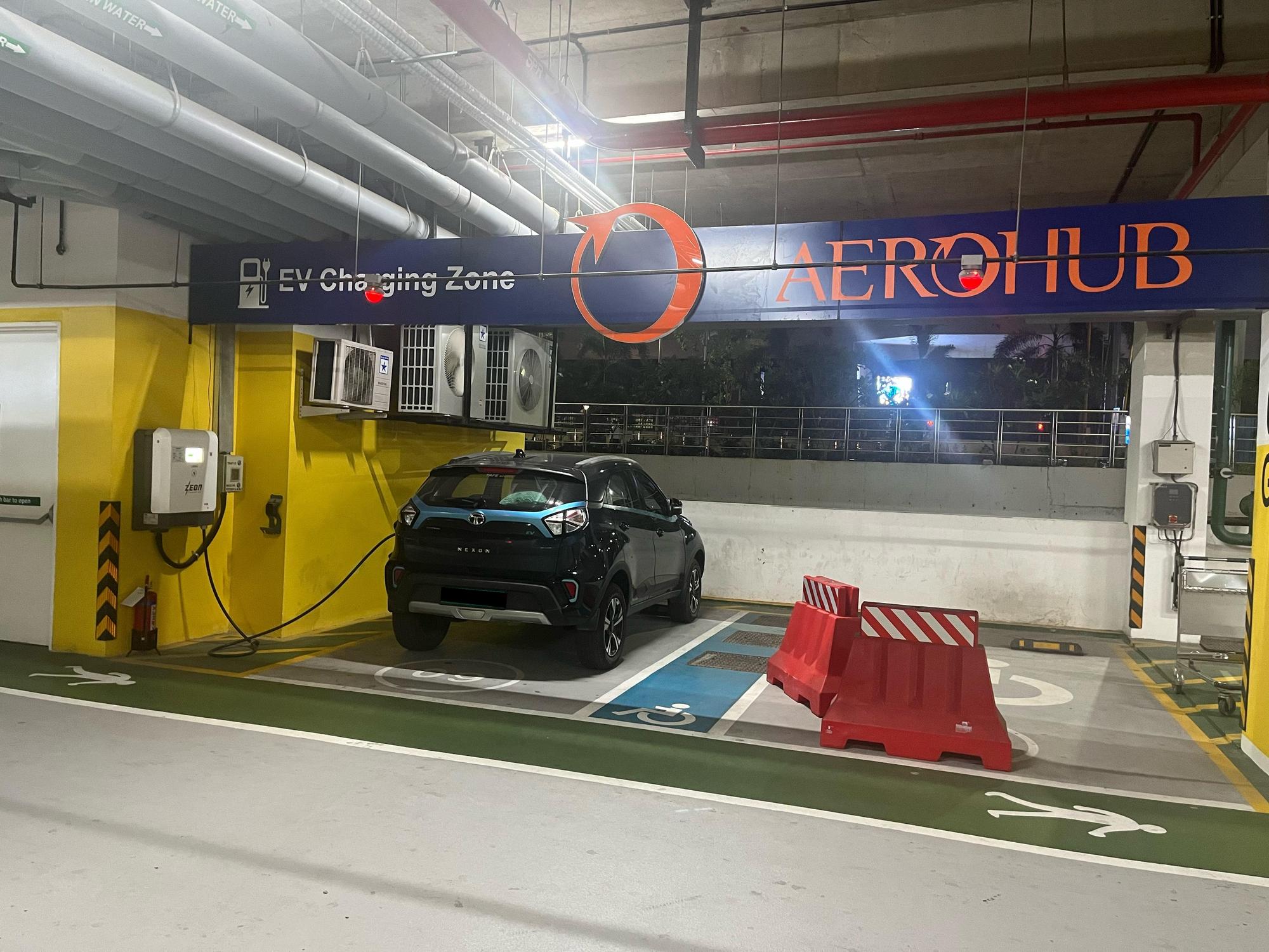 Zeon charging - 24kW DC CCS Charger , 7.4kW AC Type2 charger | Chennai ...